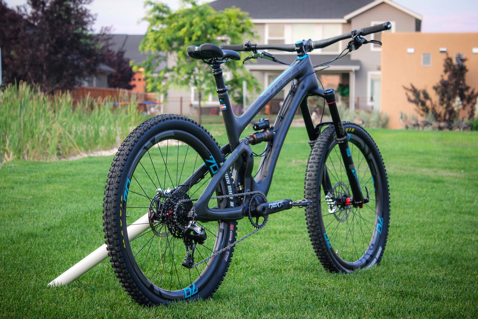 Yeti SB6c - tlouie32's Bike Check - Vital MTB