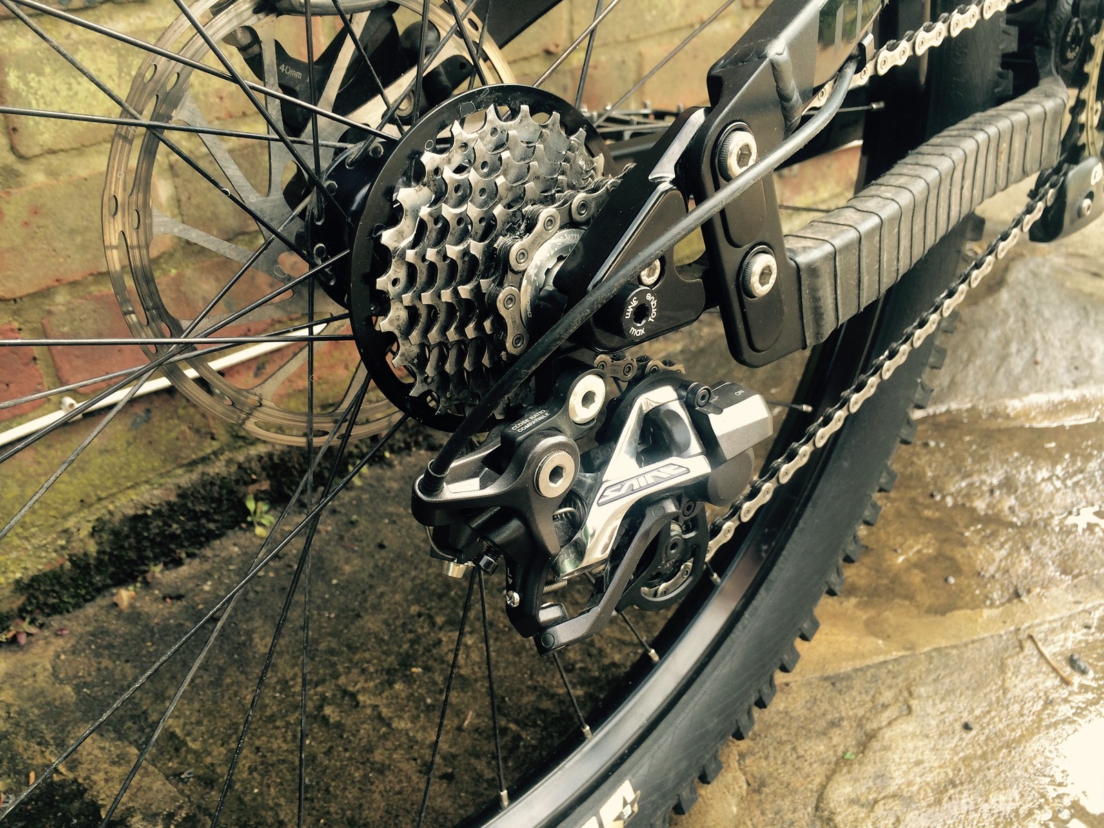 Banshee Darkside - Darkside's Bike Check - Vital MTB