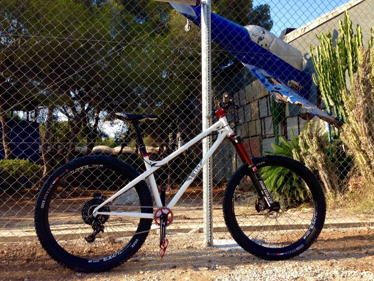 BTR Ranger 27,5 custom Extreme Hardtail - Xixo_1's Bike Check - Vital MTB