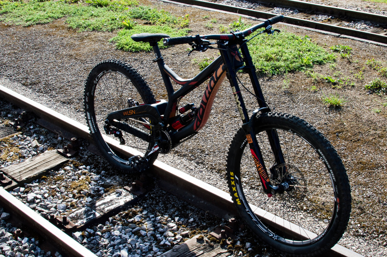 Devinci Wilson 650B ....Frame by Trailhouse :) Hope Build - dertetris's ...