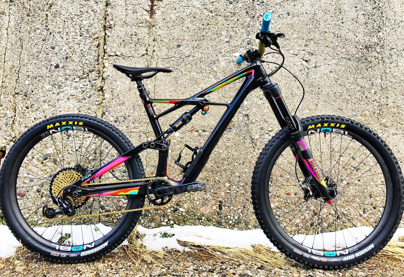 Skittles S-Works Enduro 650b - lcbogey's Bike Check - Vital MTB