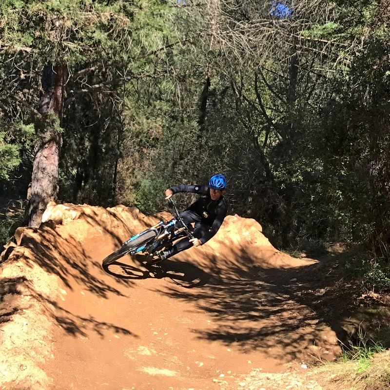 Railing a berm - Alex1 - Mountain Biking Pictures - Vital MTB
