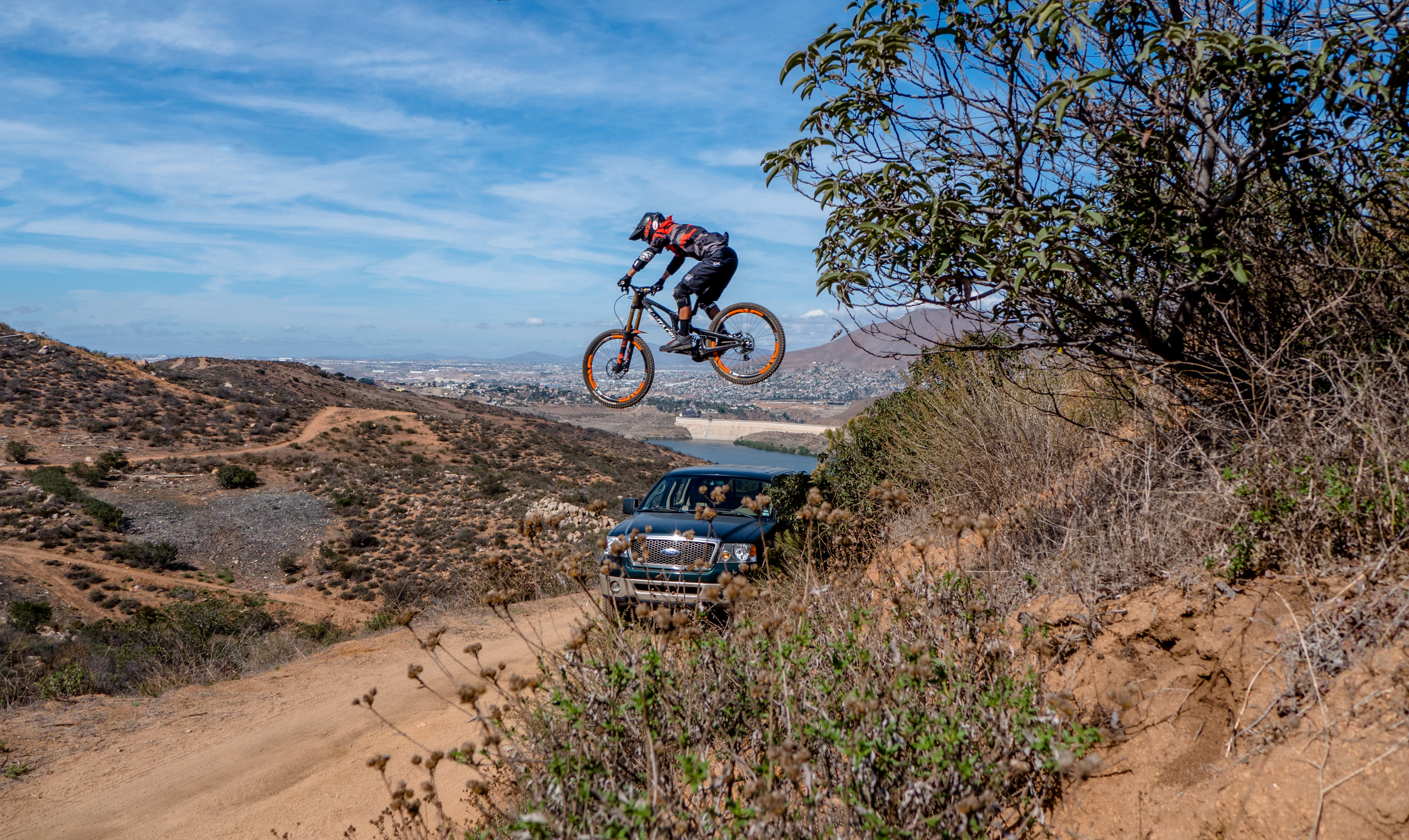 Road Gap - entronke - Mountain Biking Pictures - Vital MTB