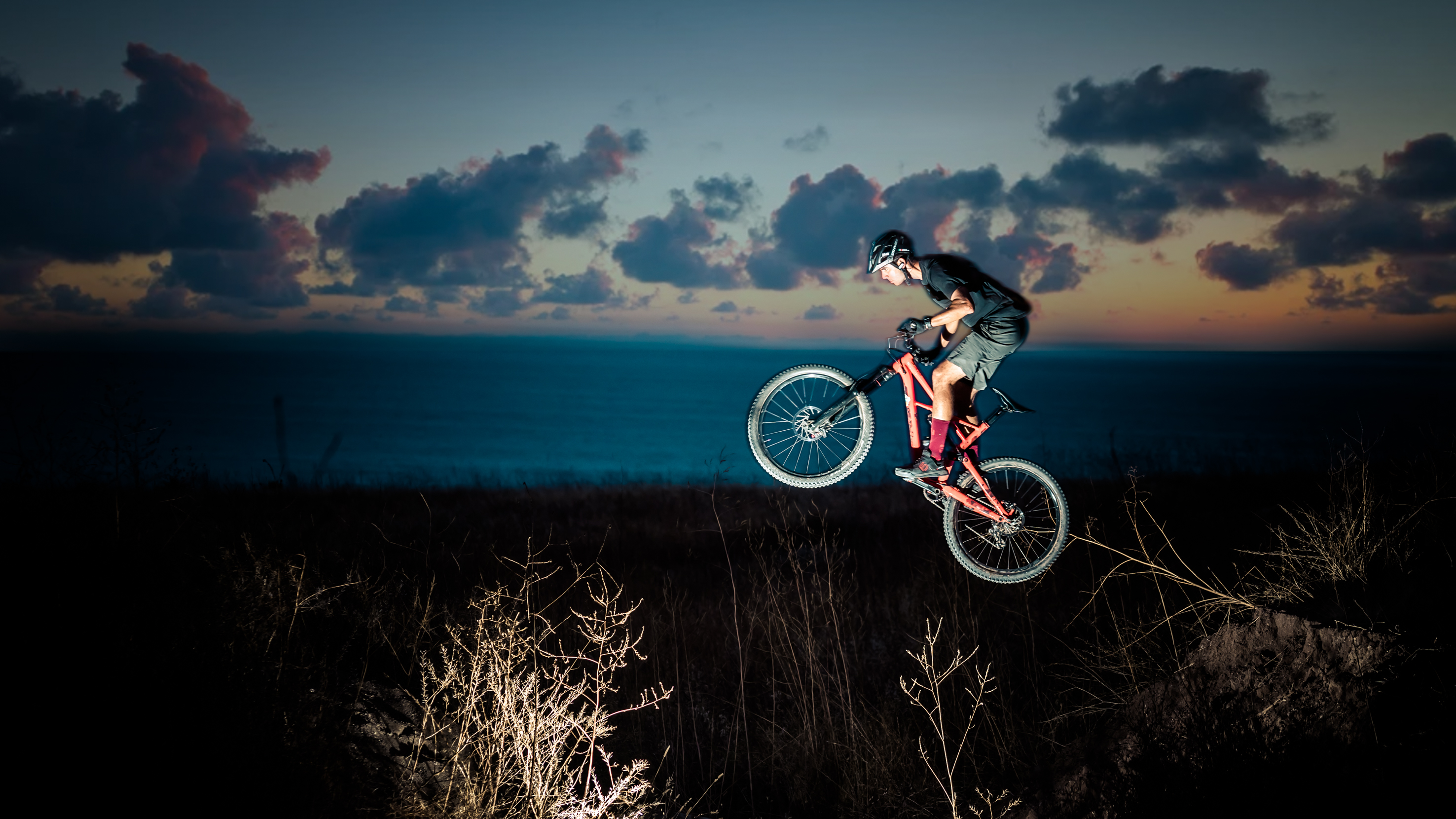 Sunset shot - entronke - Mountain Biking Pictures - Vital MTB