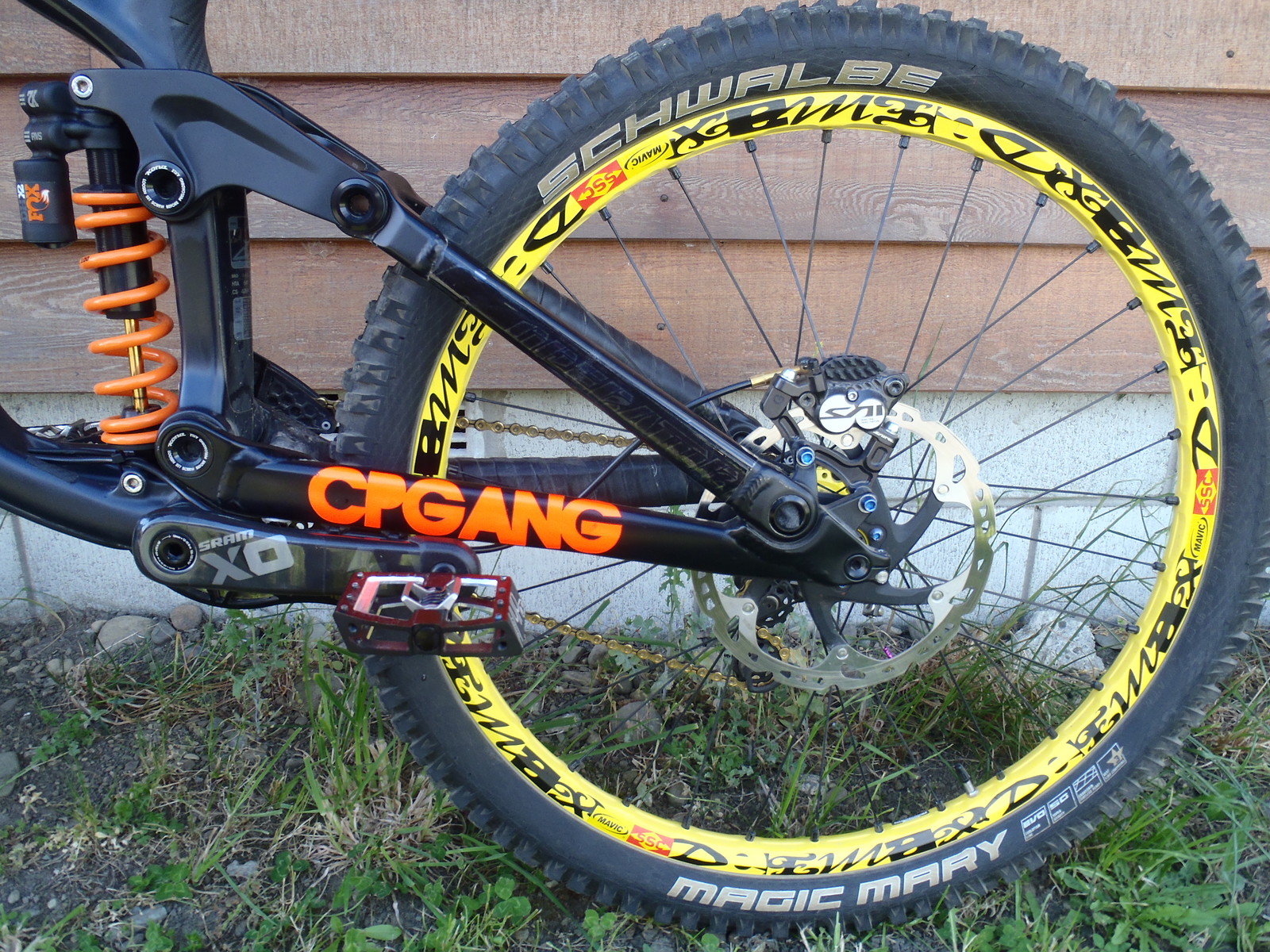 2015 Kona Supreme Operator - HMSDownhilll's Bike Check - Vital MTB