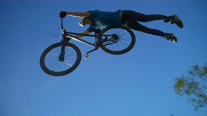 Superman - SewperDrewper - Mountain Biking Pictures - Vital MTB