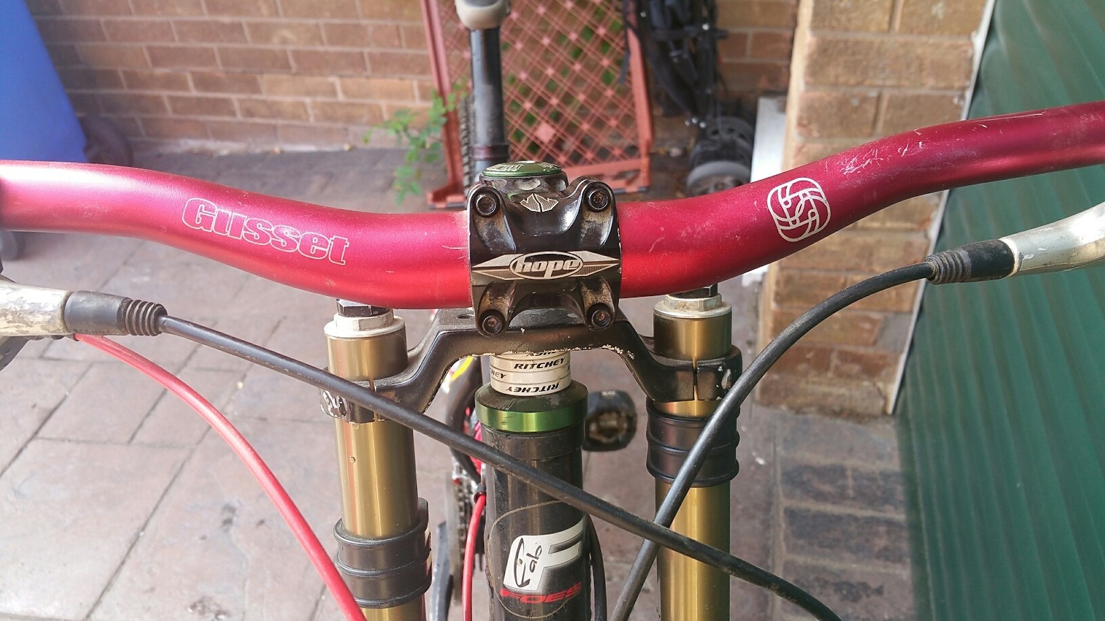 Foes Fly - Tristan_Mayor's Bike Check - Vital MTB