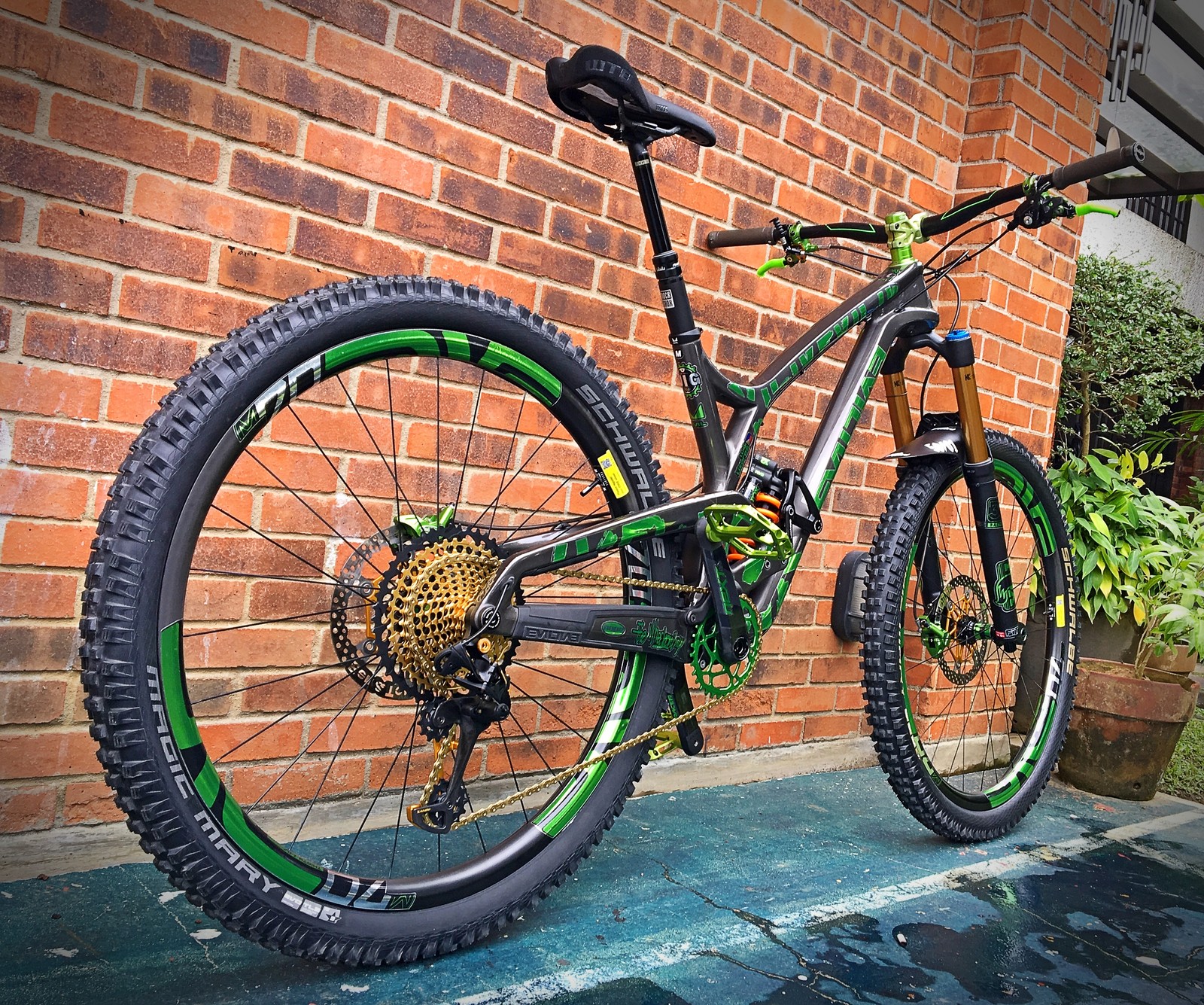 custom chrome green evil wreckoning - luigilizares77's Bike Check ...