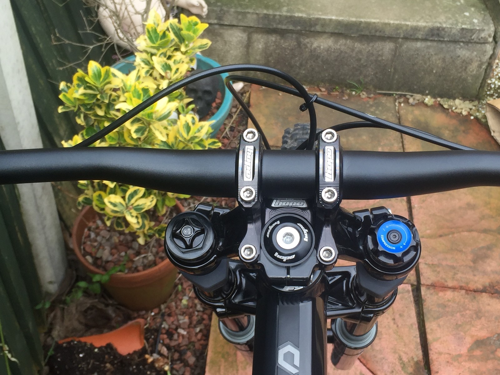 Polygon Collosus DH9 custom - Brentasaurus15474's Bike Check - Vital MTB