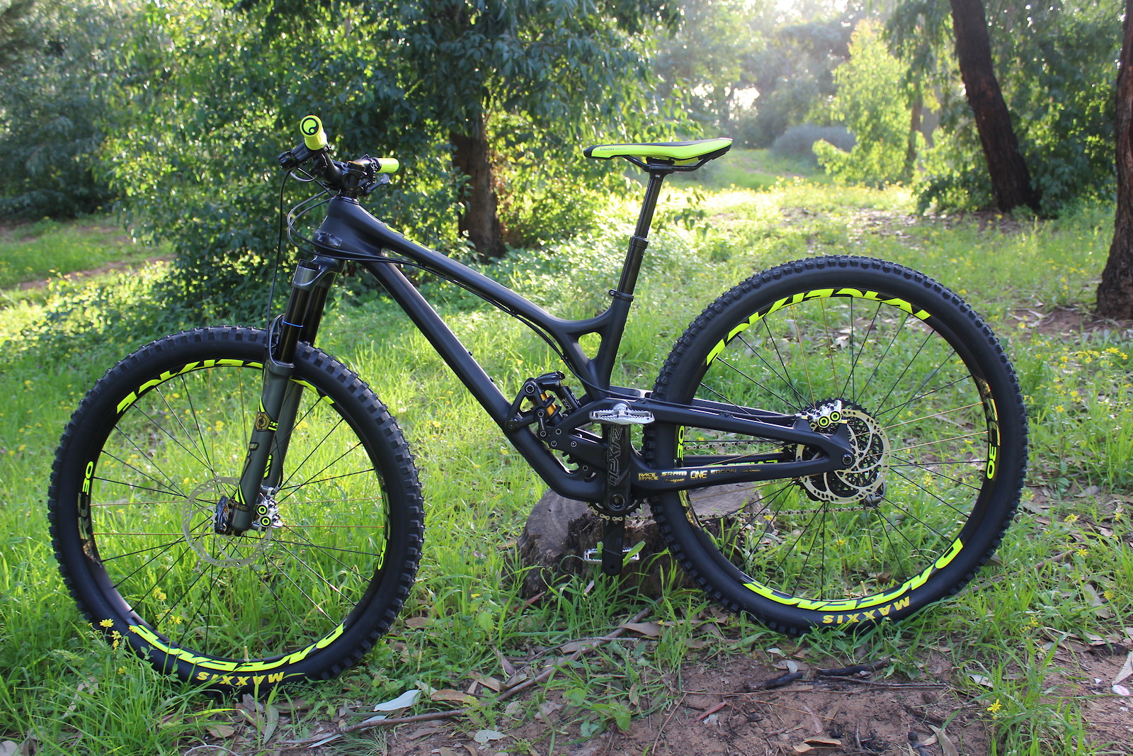 evil offering 29 - Roval bi's Bike Check - Vital MTB