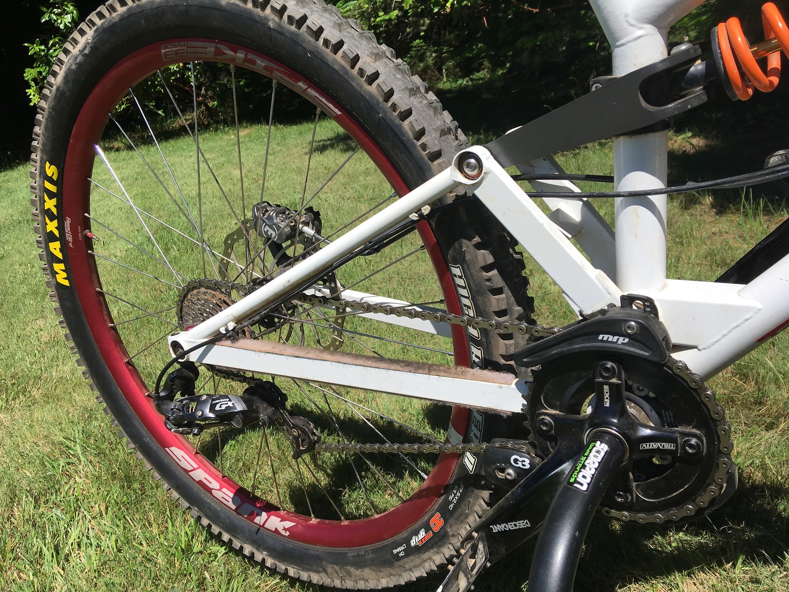 Terraplane DH Team Bike - DHsteeze's Bike Check - Vital MTB