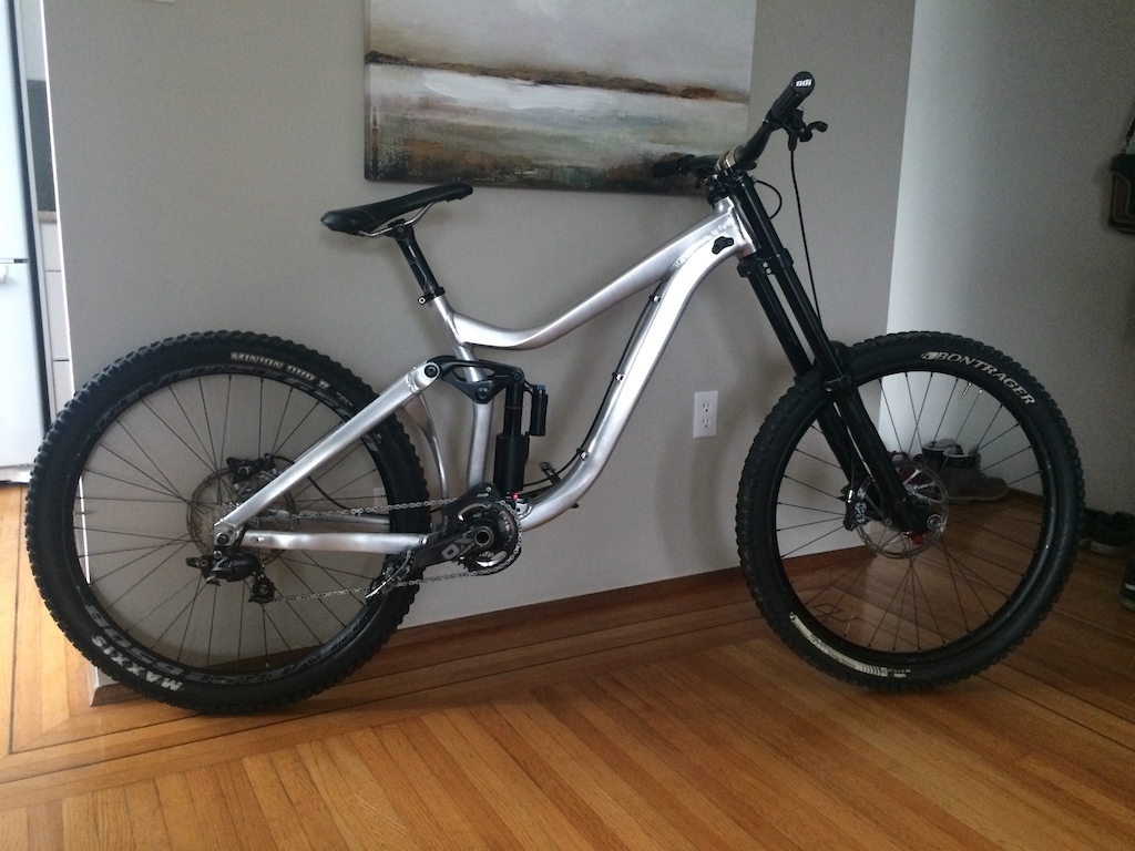 2015 Giant Glory 650b custom - Banana.split.oreos's Bike Check - Vital MTB