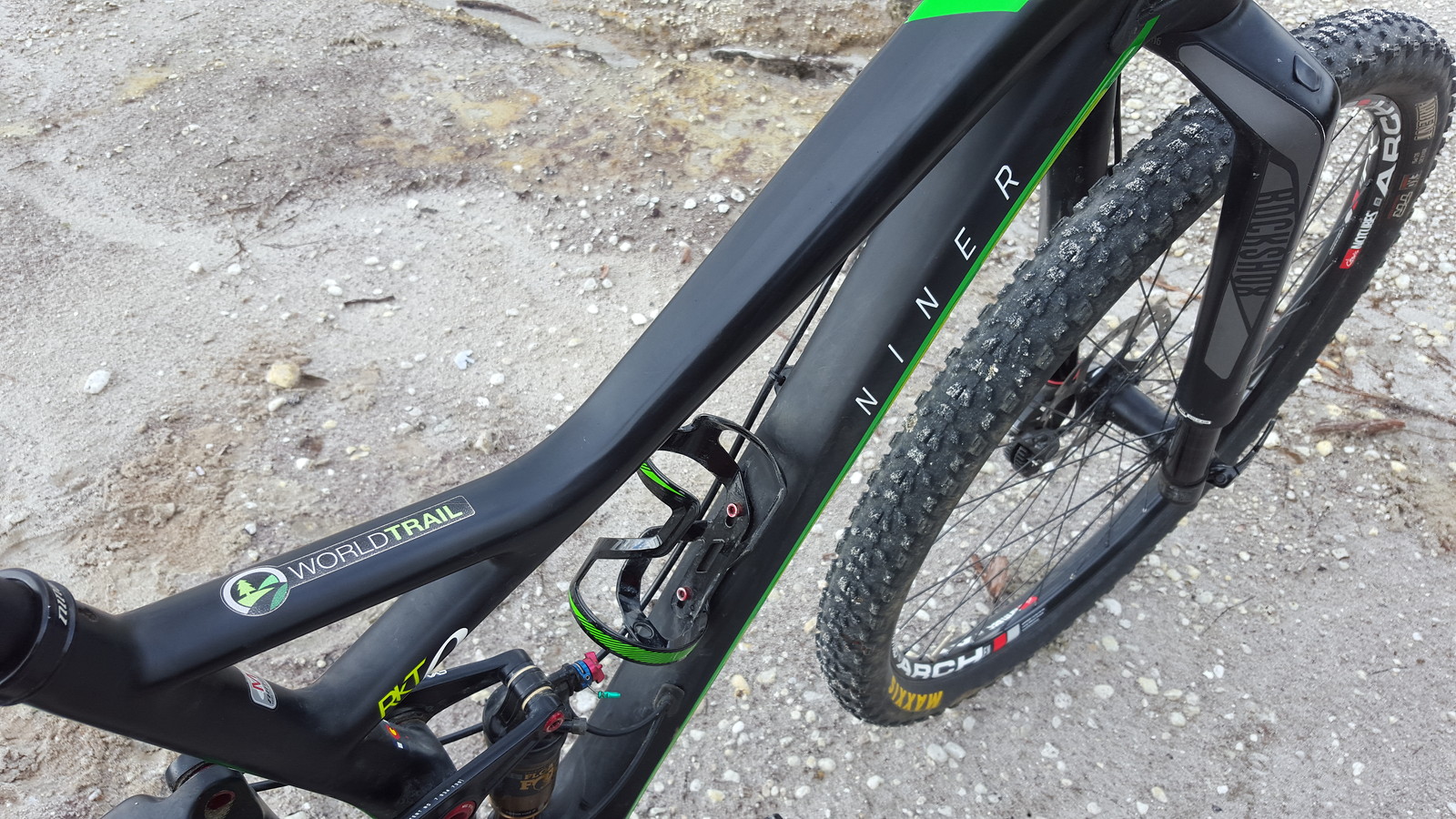 Goodsell's Niner Rocket - James_Goodsell's Bike Check - Vital MTB