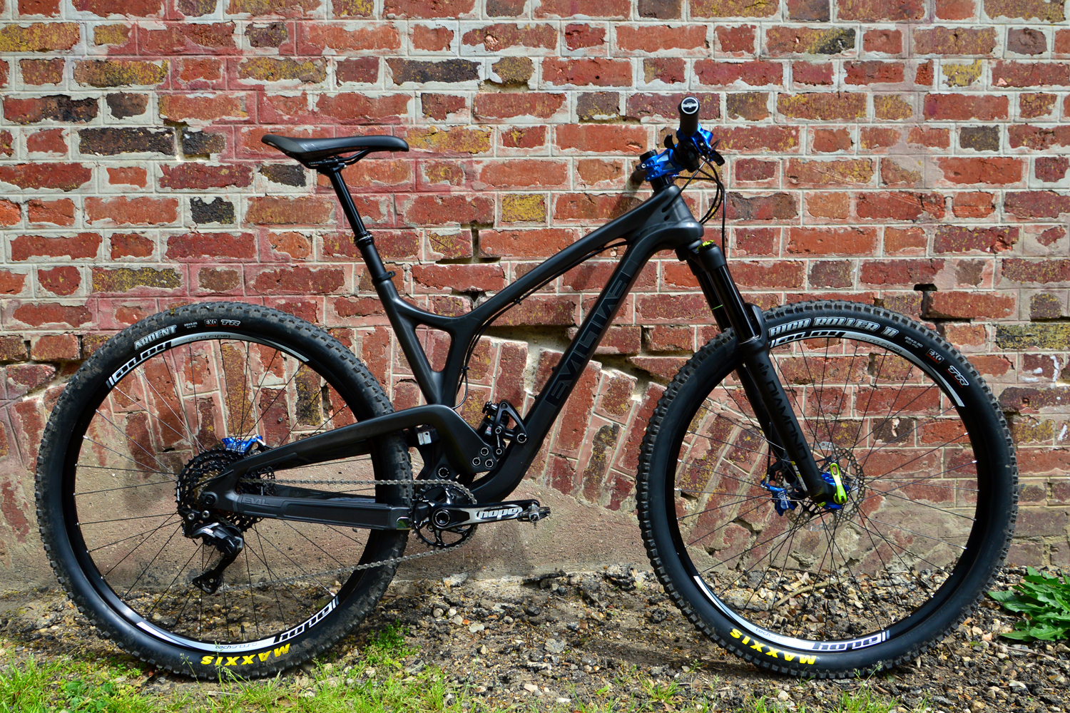 Evil Following BikeProject - quentinMTB's Bike Check - Vital MTB