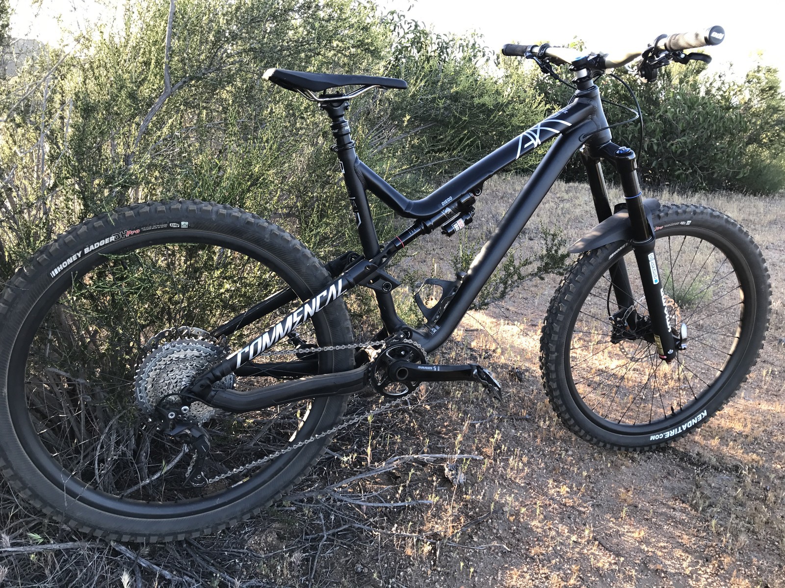 Commencal Meta AM V4.2 SR Suntour - diegoahh5's Bike Check - Vital MTB