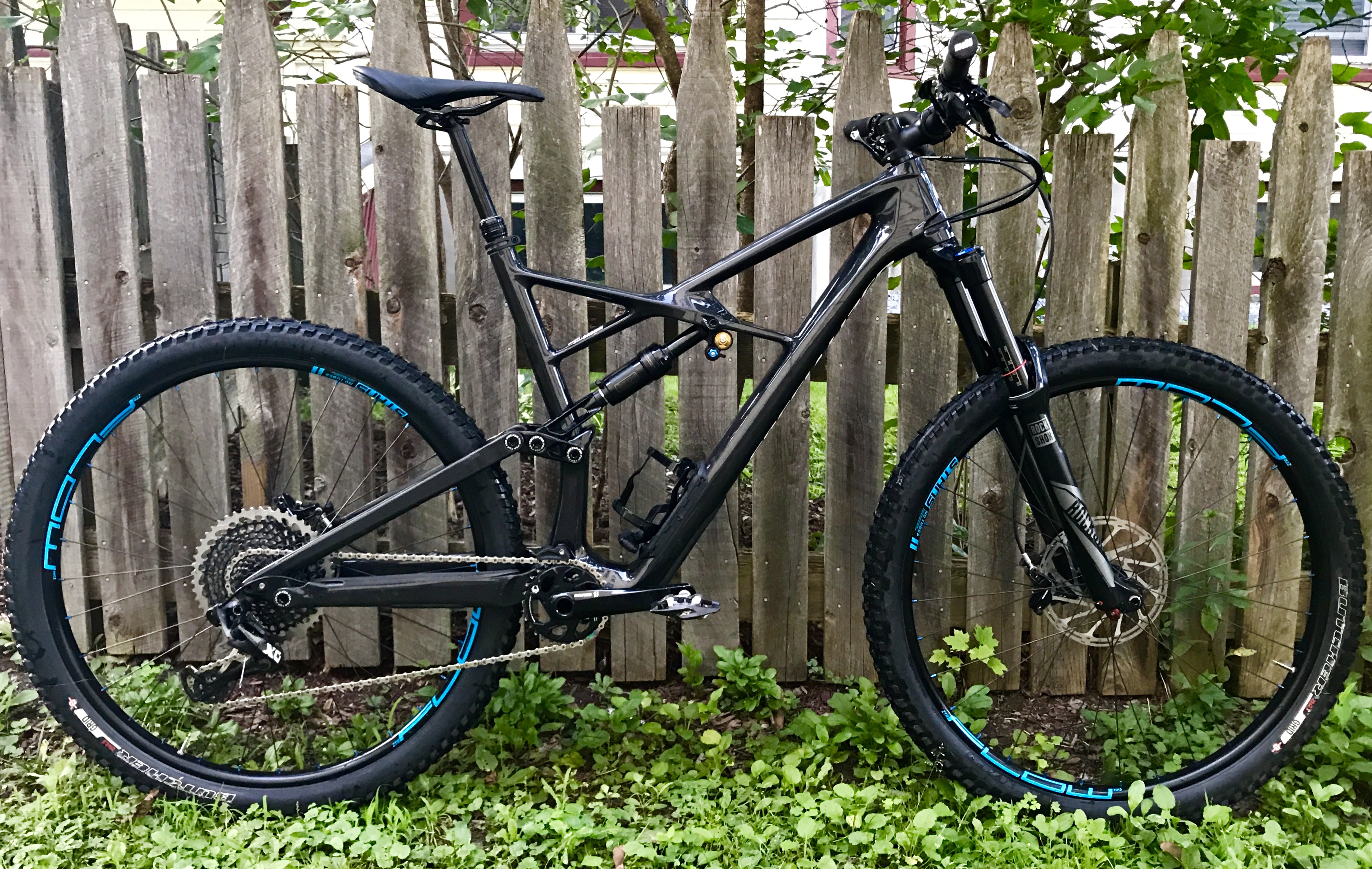 2017 Specialized Enduro Pro Carbon 29 - SamBaskin's Bike Check - Vital MTB