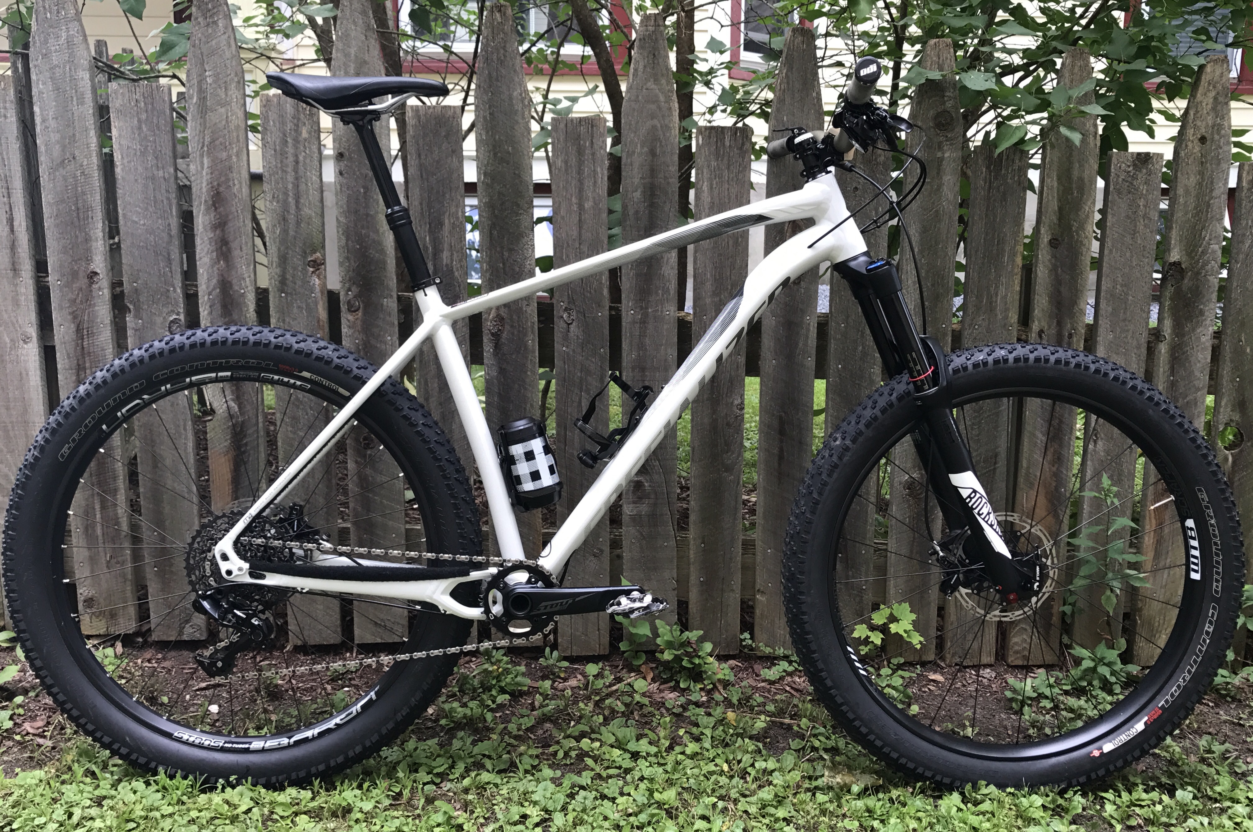 2016 Specialized Fuse - SamBaskin's Bike Check - Vital MTB