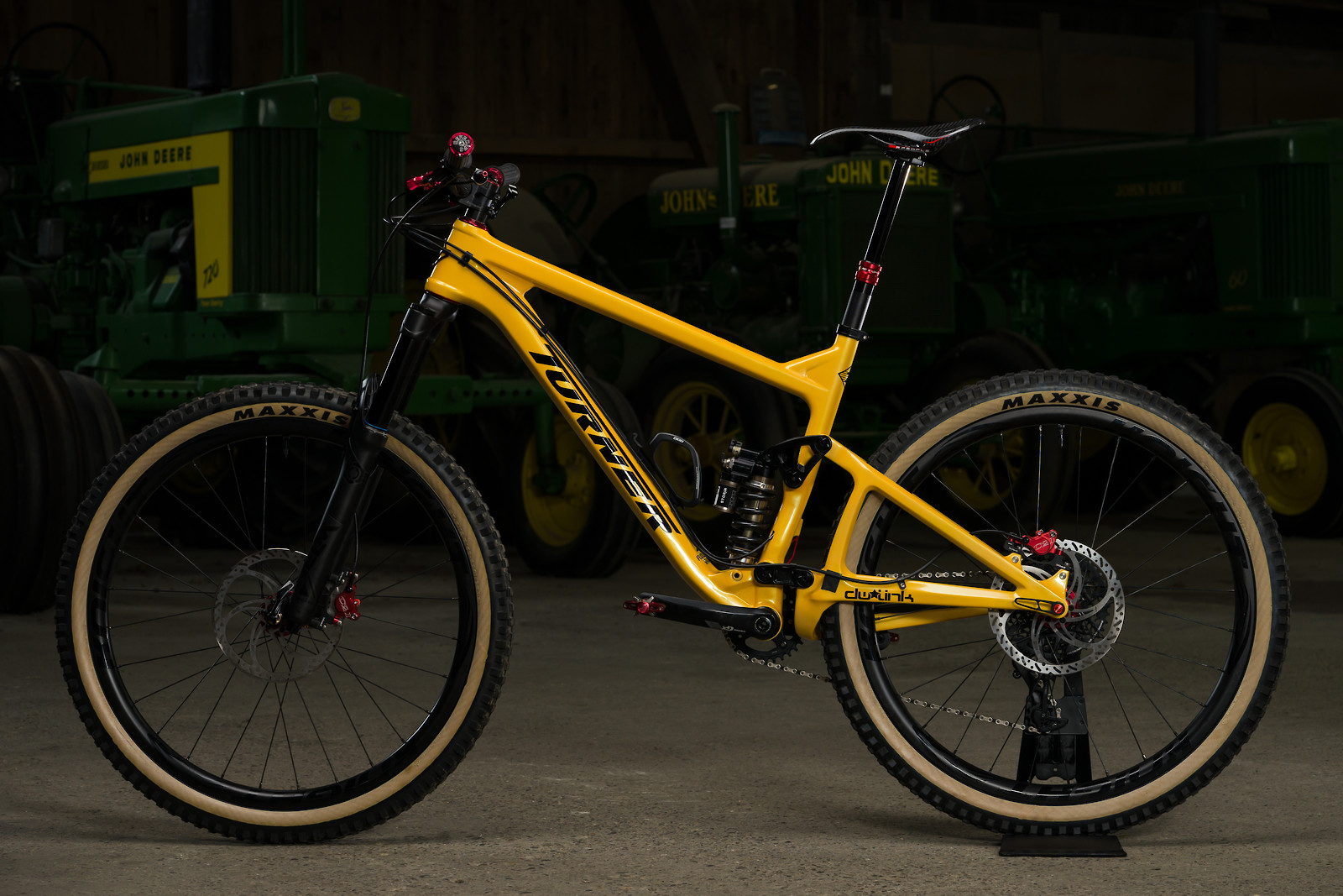 TURNER FLUX by Flowrider Racing - FLOWRIDER RACING's Bike Check - Vital MTB