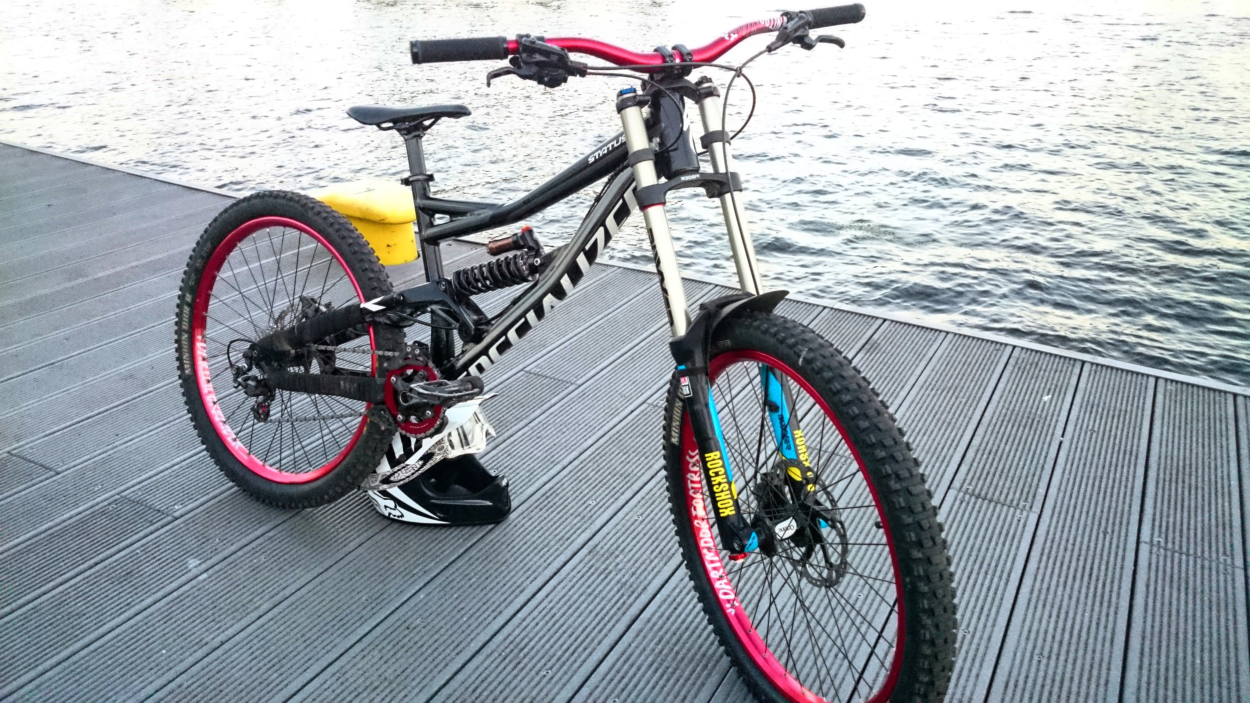 Specialized Status - komarek's Bike Check - Vital MTB