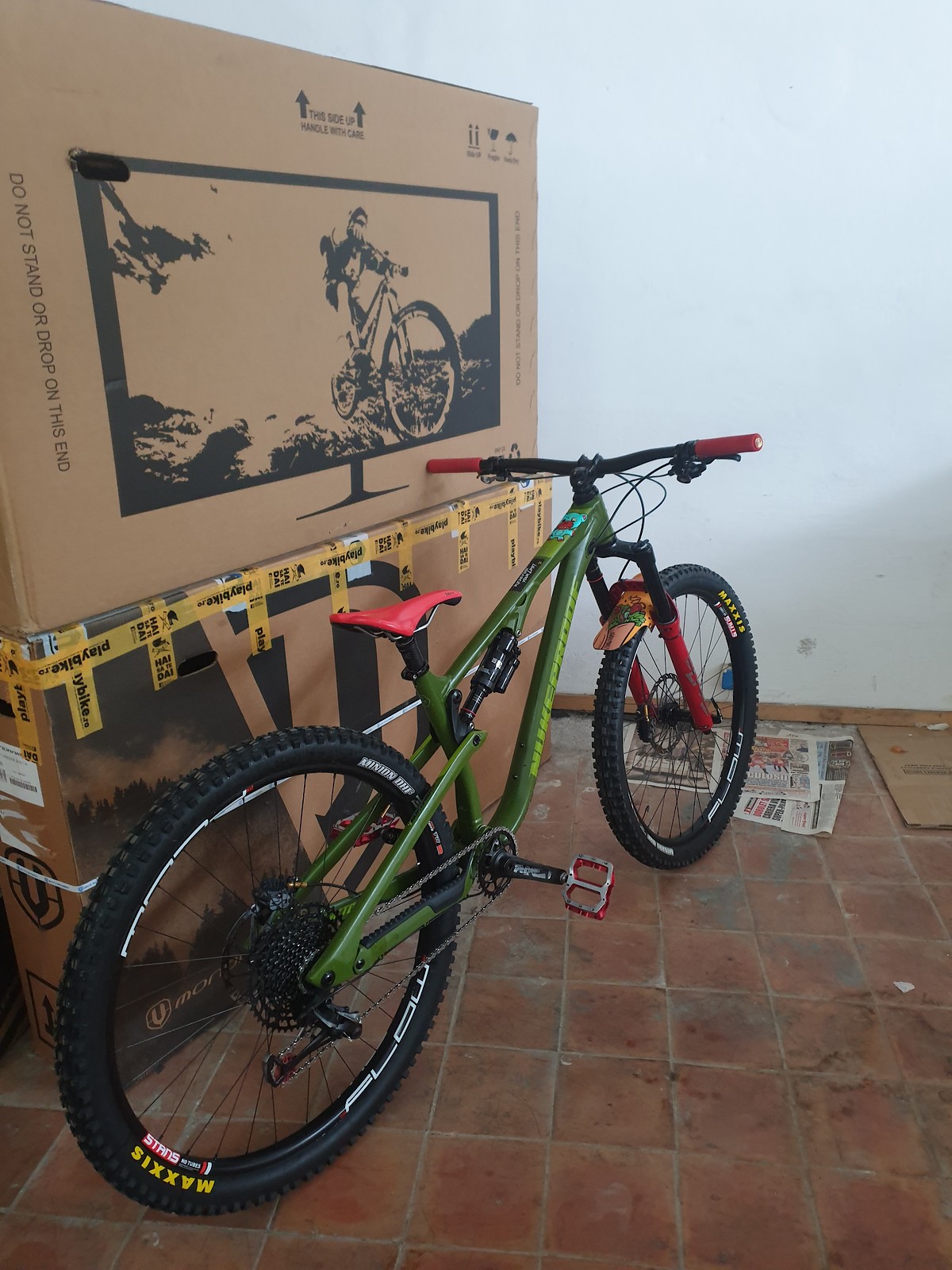 Nukeproof Reactor 290 army green custom build - EugenM's Bike Check ...