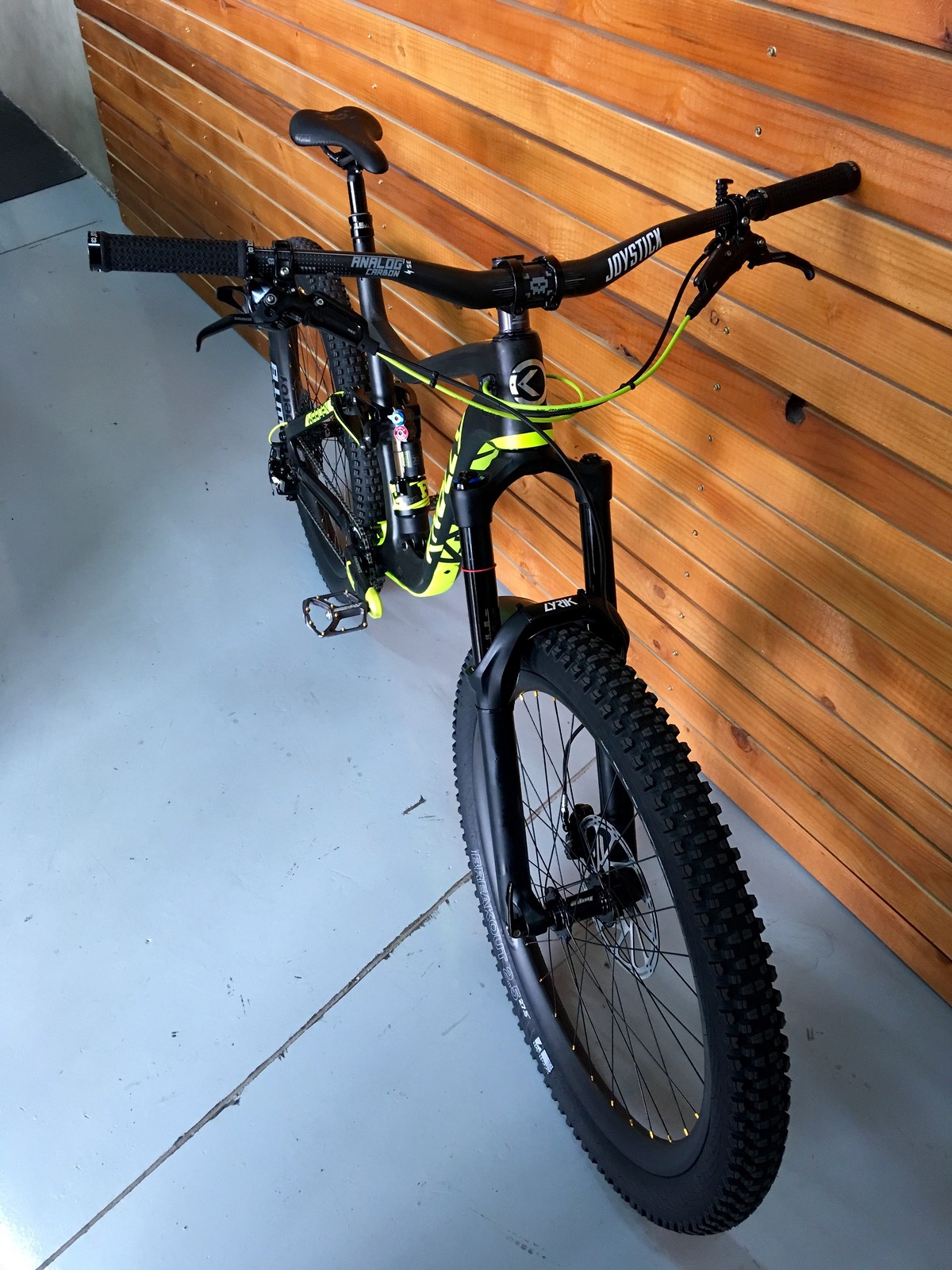 Knolly Warden Carbon - ridewithzeal's Bike Check - Vital MTB
