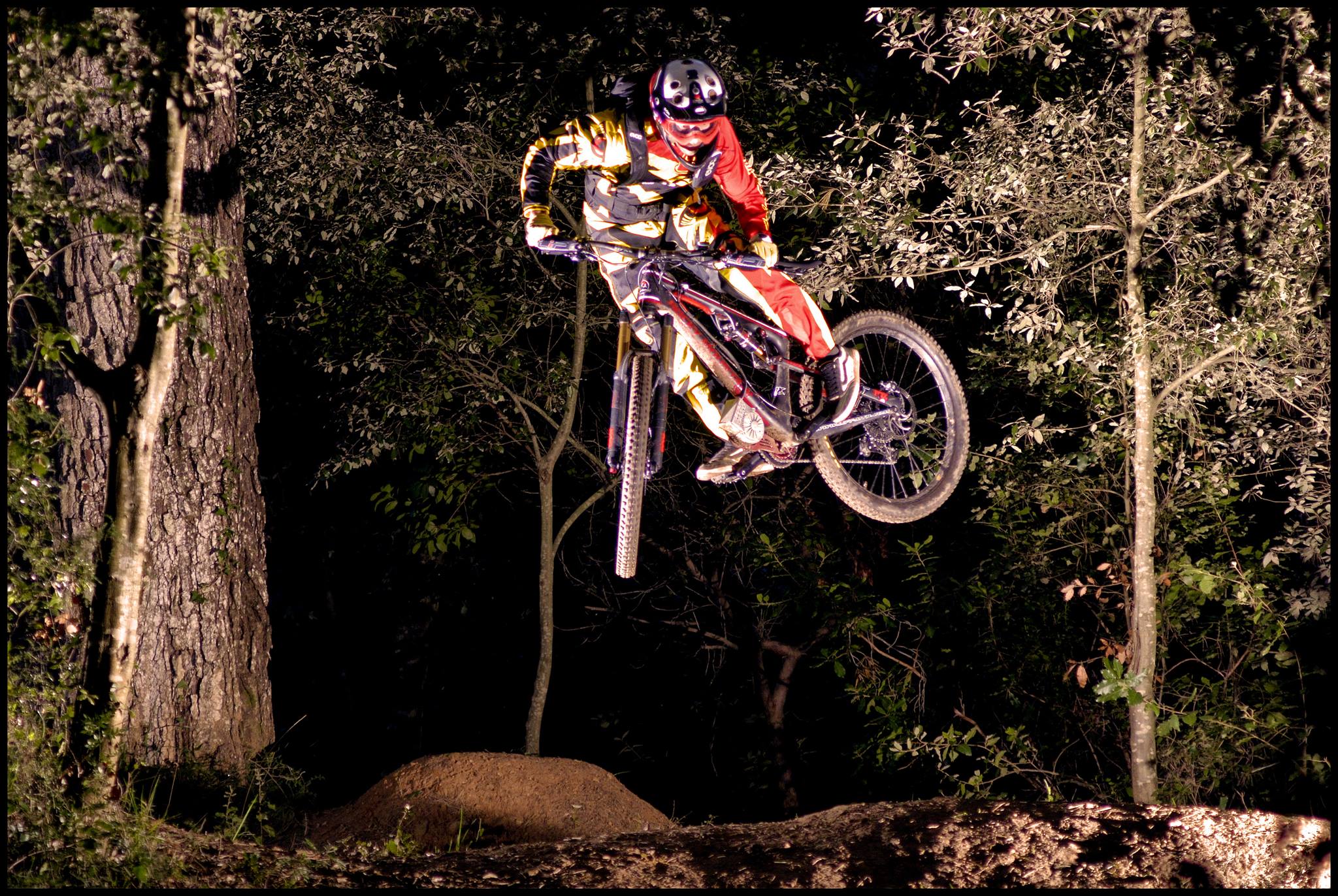 electric bike whip - lift-mtb.com - Mountain Biking Pictures - Vital MTB