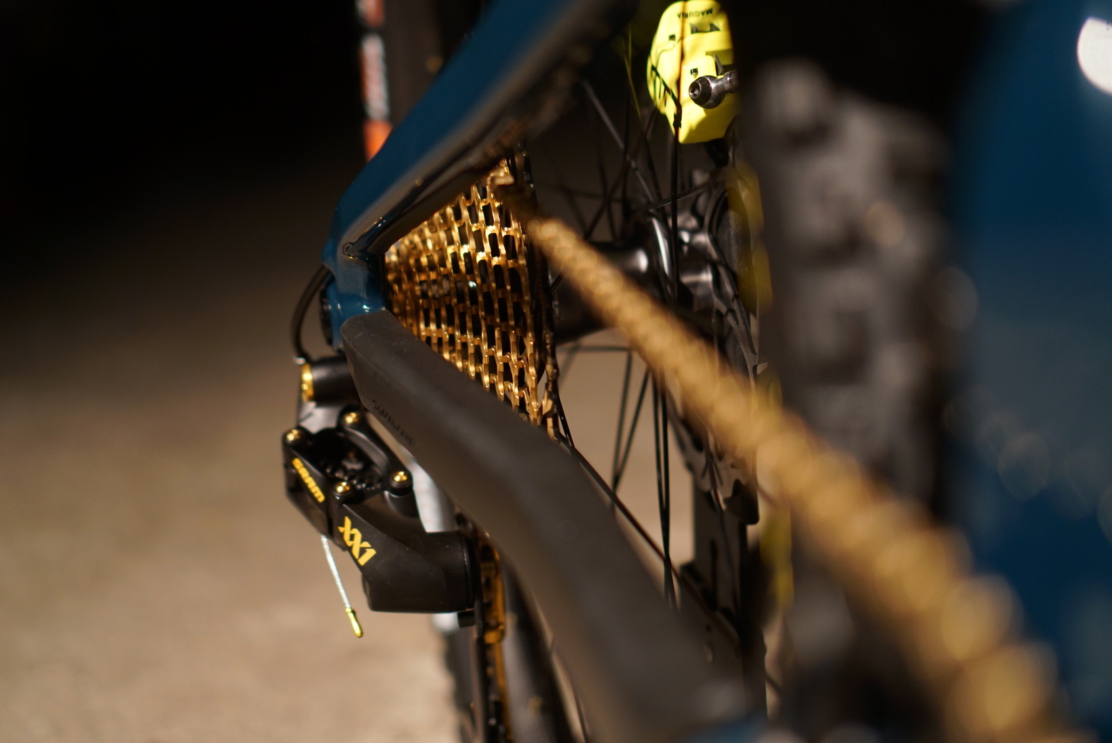 2018 Santa Cruz Nomad "Bling Ink" - ReEvolution's Bike Check - Vital MTB