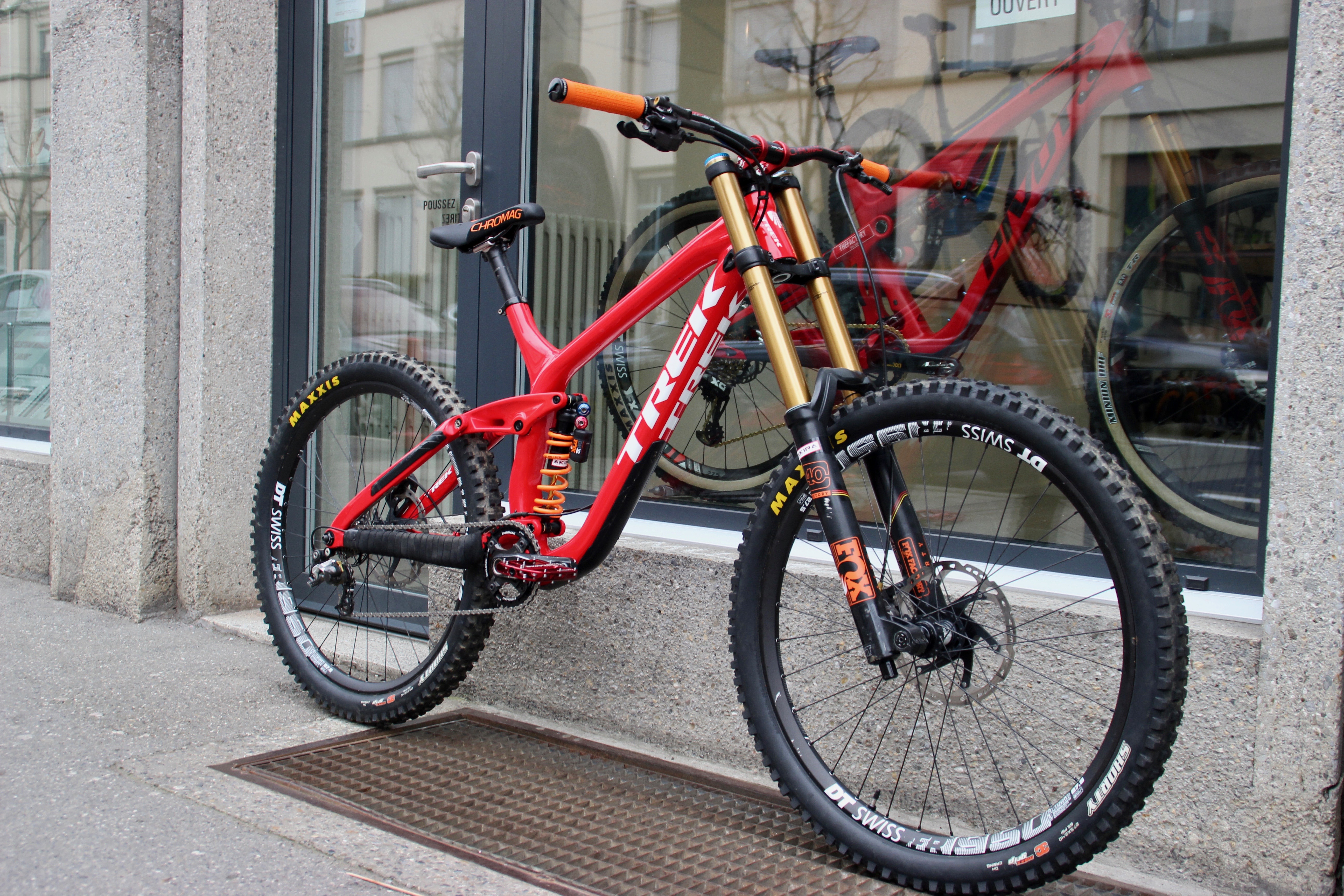 Trek Session - Chromag Edition - The Factory Bike Shop's Bike Check ...