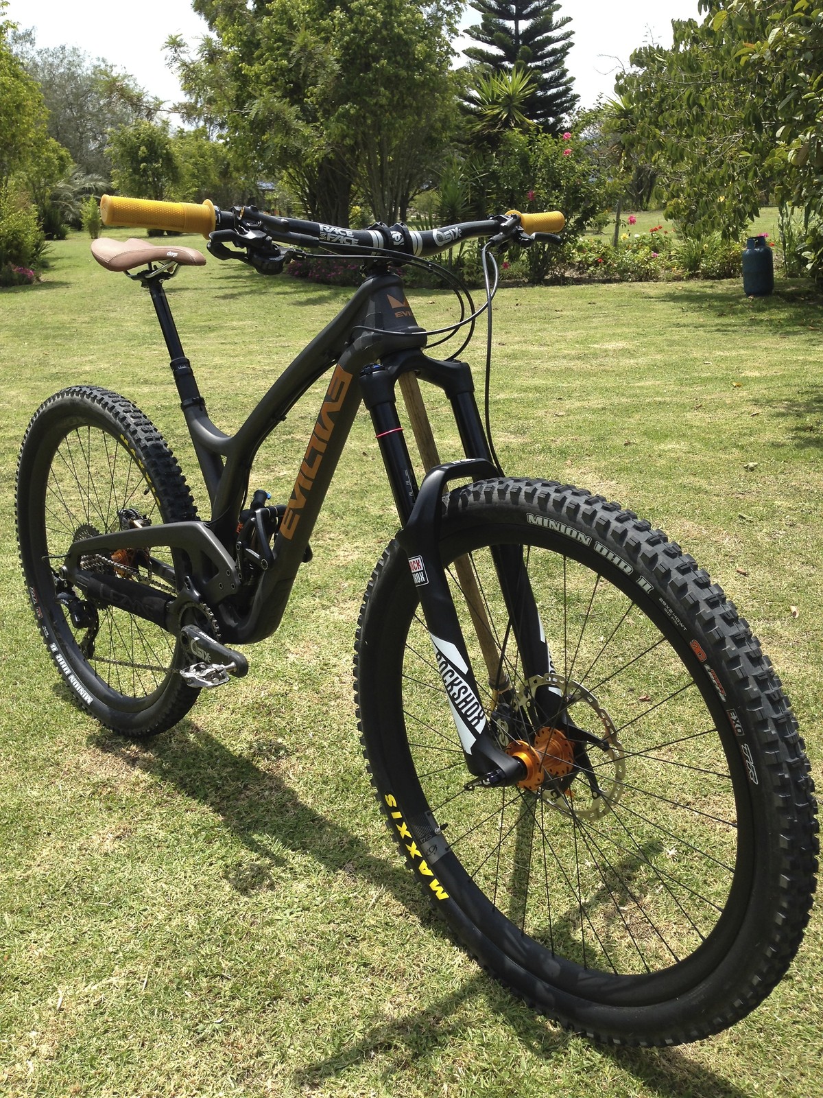 Evil Wreckoning - The Boss - MateoPateo's Bike Check - Vital MTB