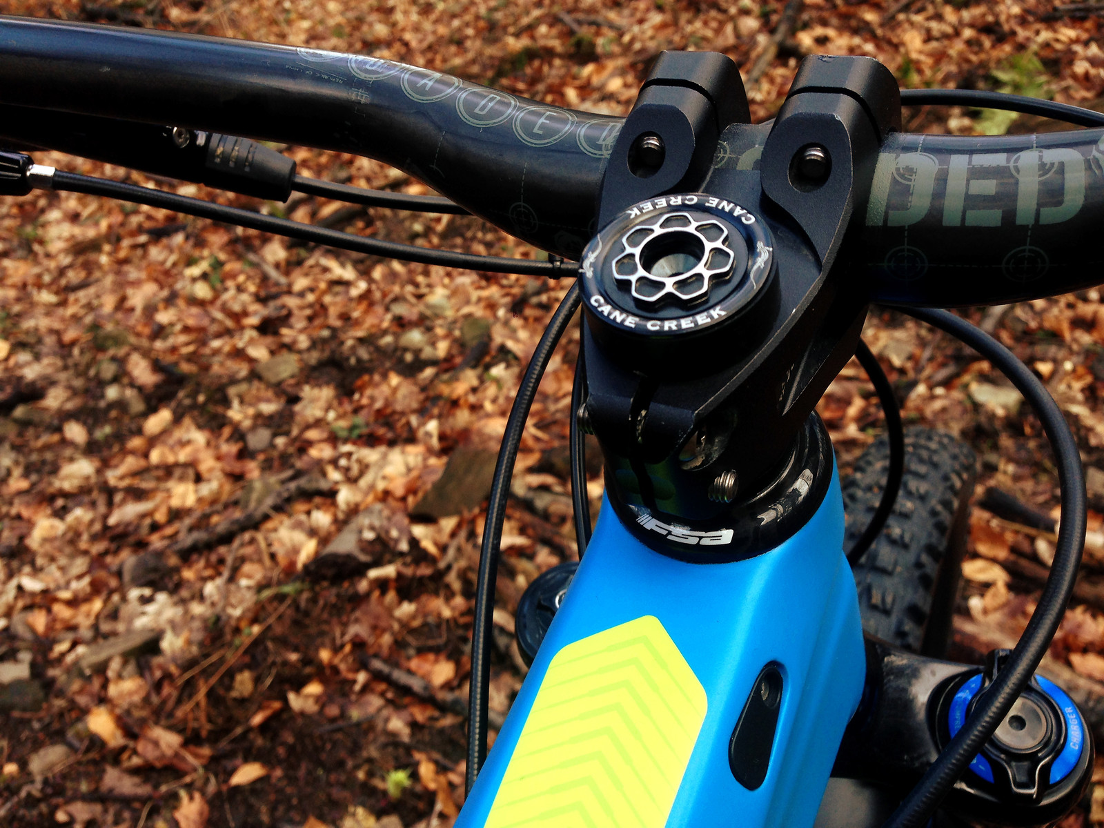 Trek Slash 9.8 2016 - full custom - Lukson's Bike Check - Vital MTB