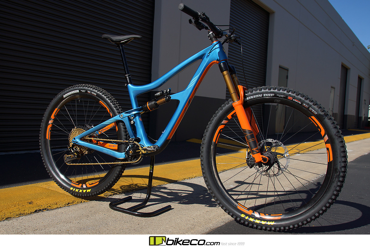 Custom Ibis Ripmo, Chris King / Enve - BikeCo.com's Bike Check - Vital MTB