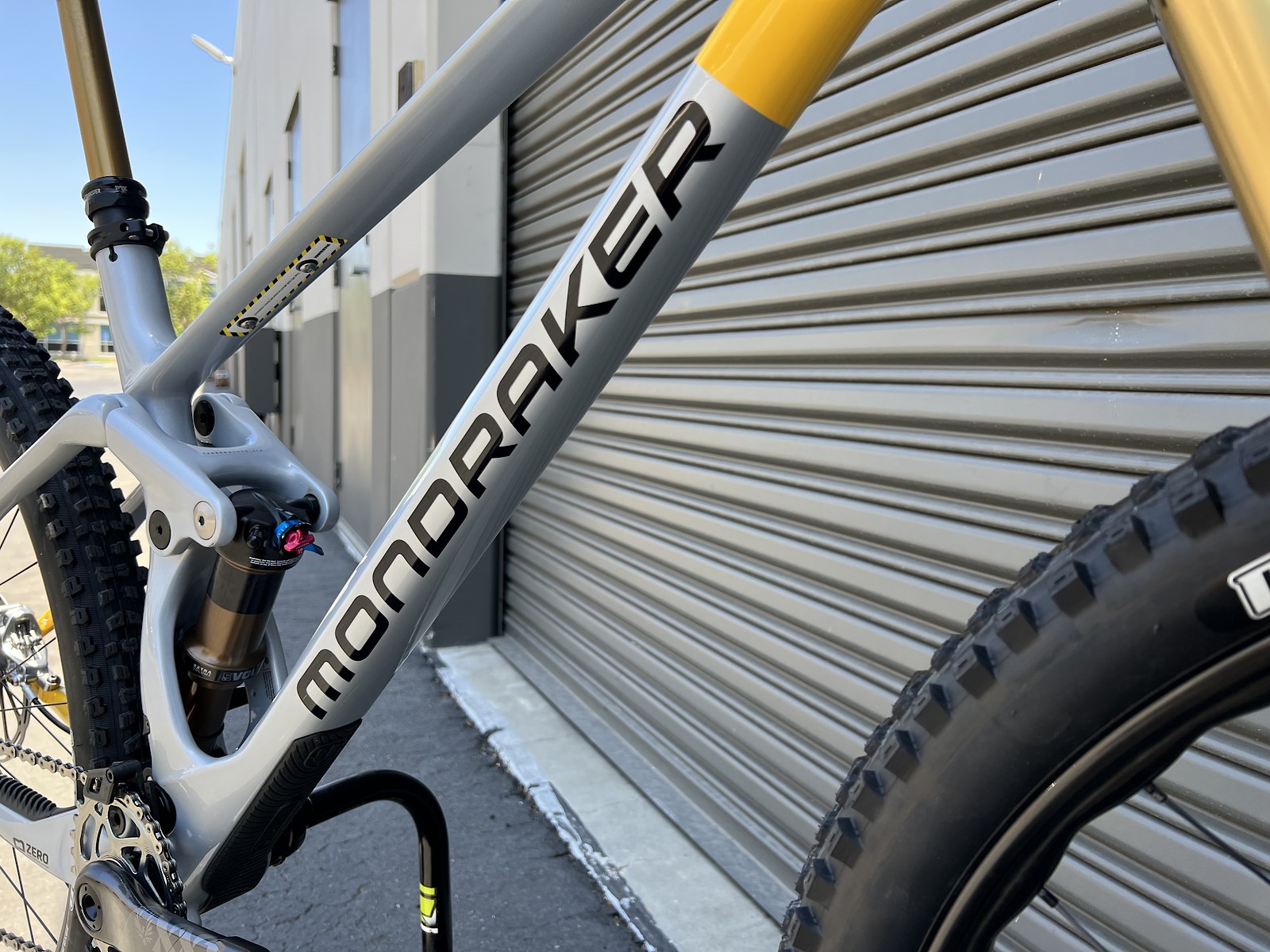 Mondraker RAZE Carbon Custom Build - BikeCo.com's Bike Check - Vital MTB