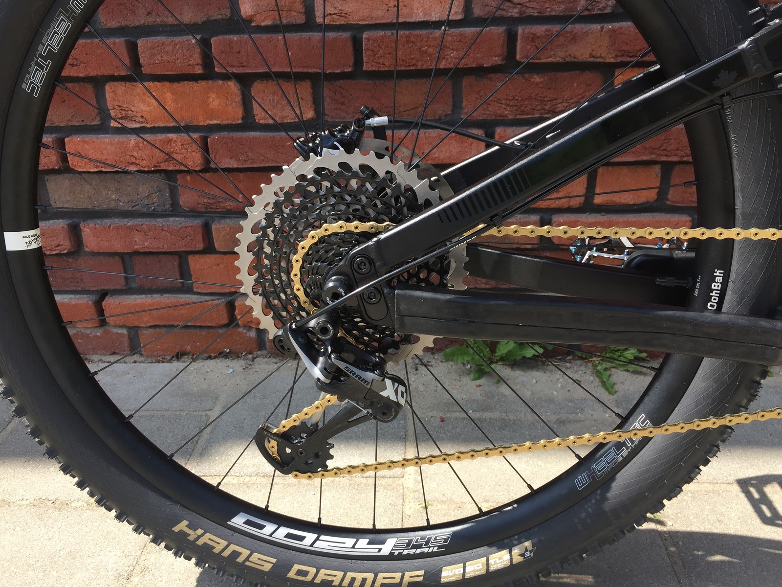 Banshee Prime 2017 Fox 36 Sram Eagle Custom Build - JorisW's Bike Check ...