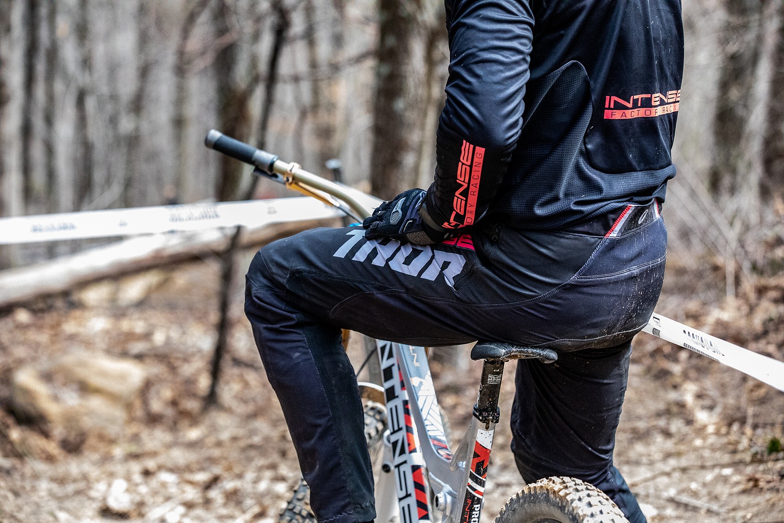 Gwin in his THOR kit in 2021. - JackRice - Mountain Biking Pictures ...