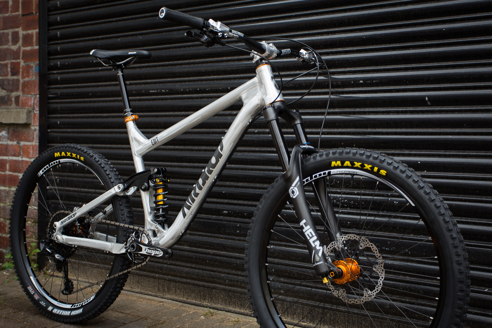 Airdrop Edit v2 - Tom's Custom Build - Airdrop Bikes's Bike Check ...