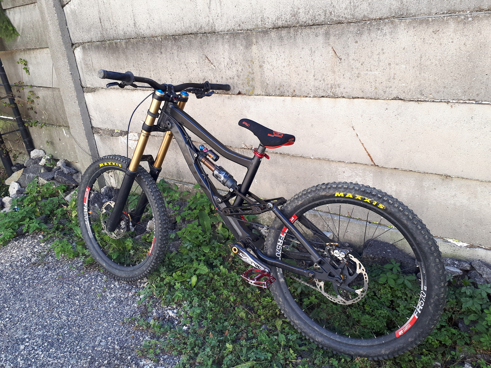 send it all Knolly Podium - voskyFR's Bike Check - Vital MTB