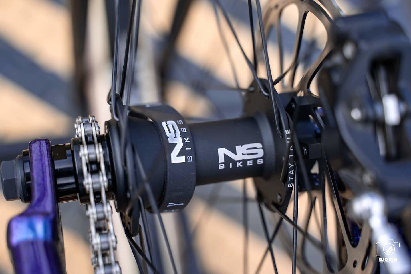 NS BIKES DECADE V2 Caméléon - RideFoufou's Bike Check - Vital MTB