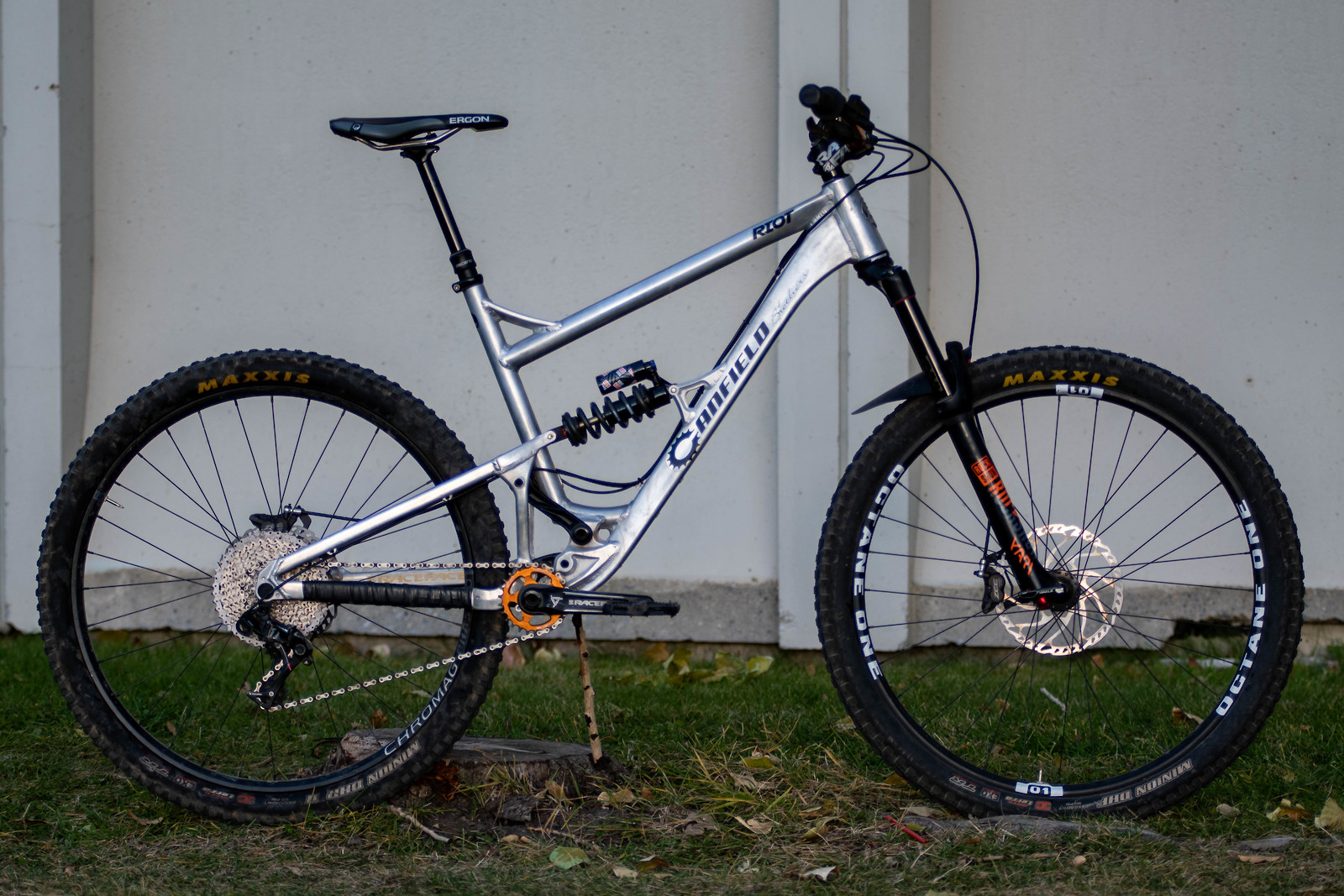 Canfield Brothers Riot - Used and Abused - saskskier's Bike Check ...