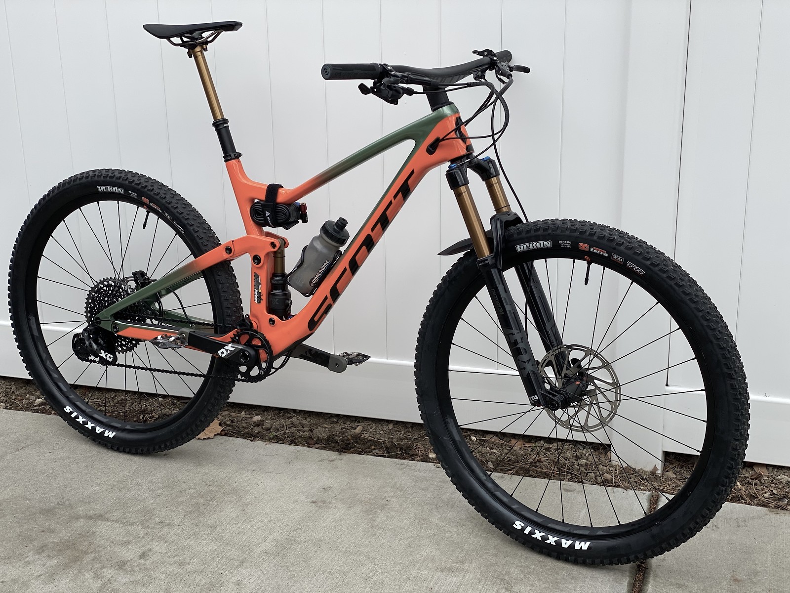 Scott Genius 900 Tuned - Ben_Latimer's Bike Check - Vital MTB