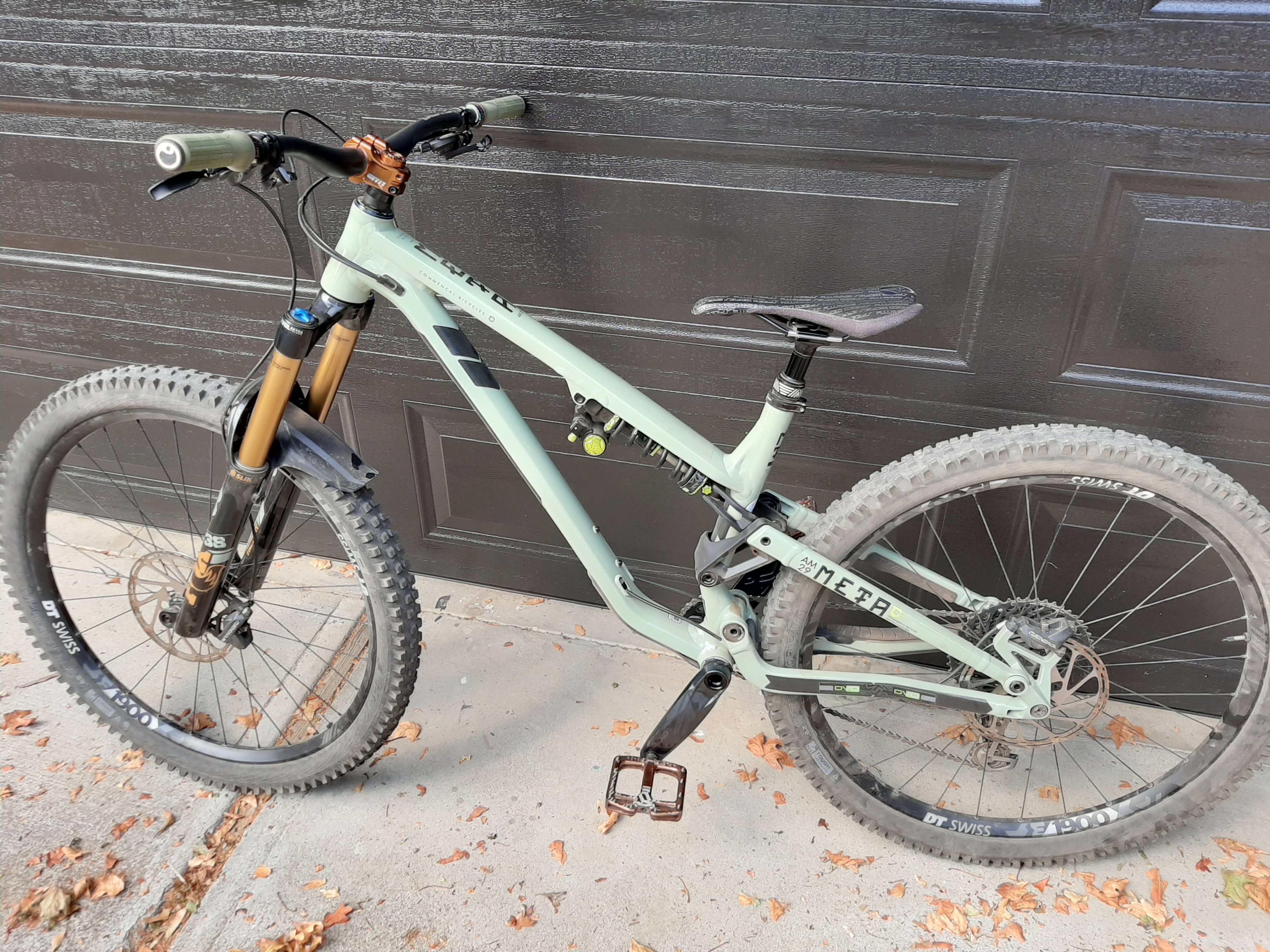 Meta Monster - BikeBlur's Bike Check - Vital MTB