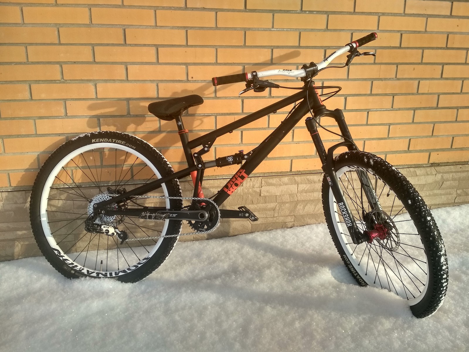 DMR Bolt - Yoba_Rider's Bike Check - Vital MTB