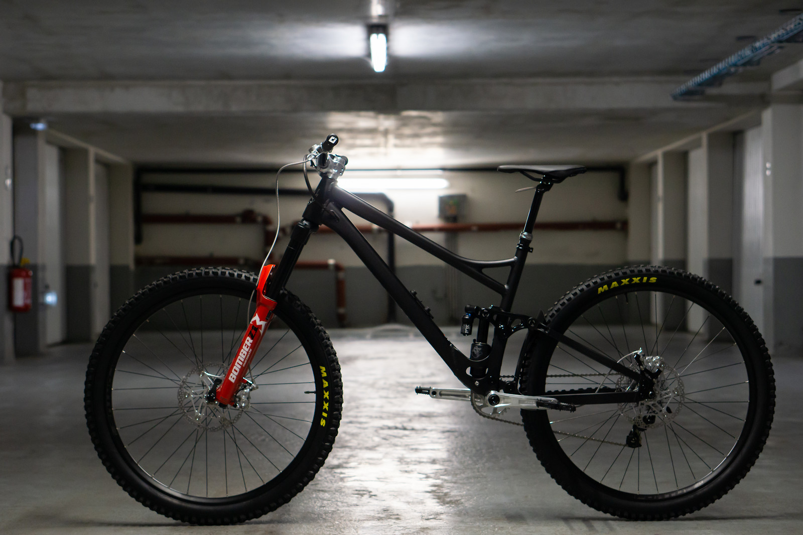 Banshee Titan V3.2 - christiandumitru's Bike Check - Vital MTB