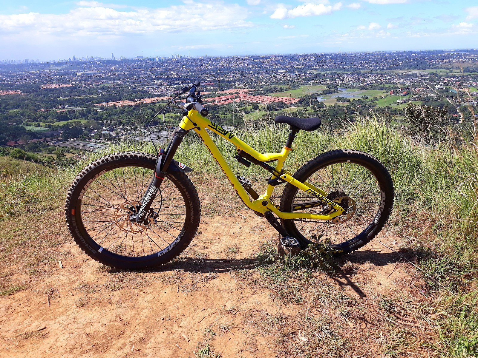 Black and yellow - count210's Bike Check - Vital MTB