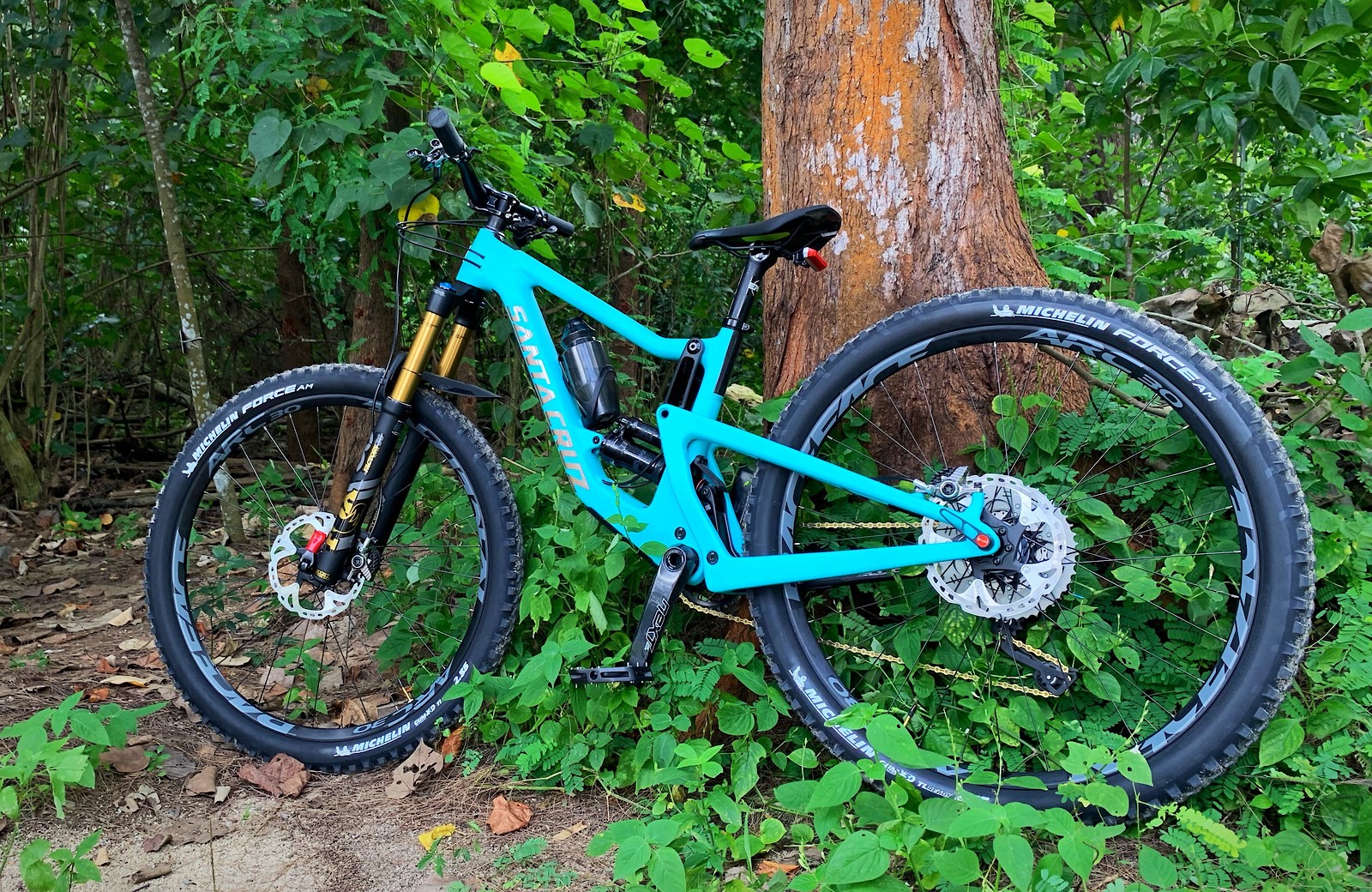 XS Santa Cruz Bronson CC V3 - Liam_Tan's Bike Check - Vital MTB
