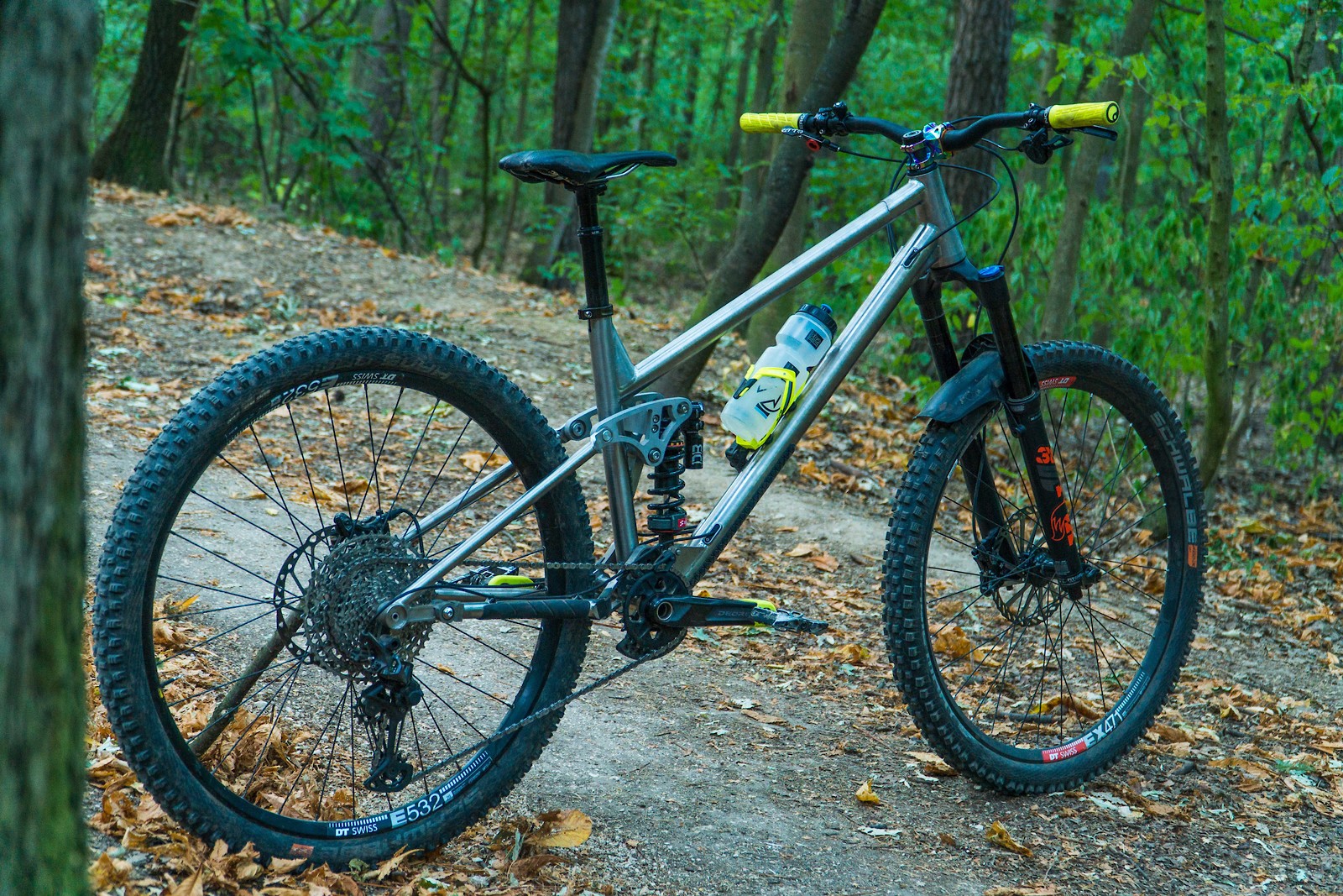 TITAN Cycles - GeeWin's Bike Check - Vital MTB
