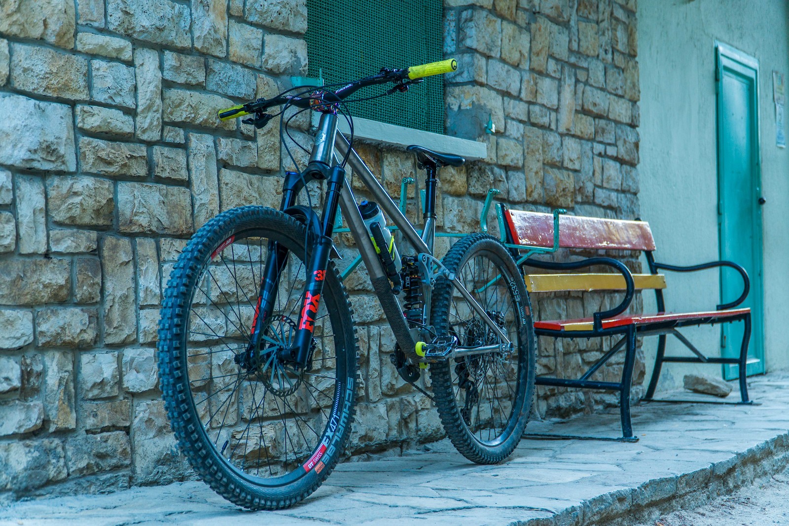 TITAN Cycles - GeeWin's Bike Check - Vital MTB