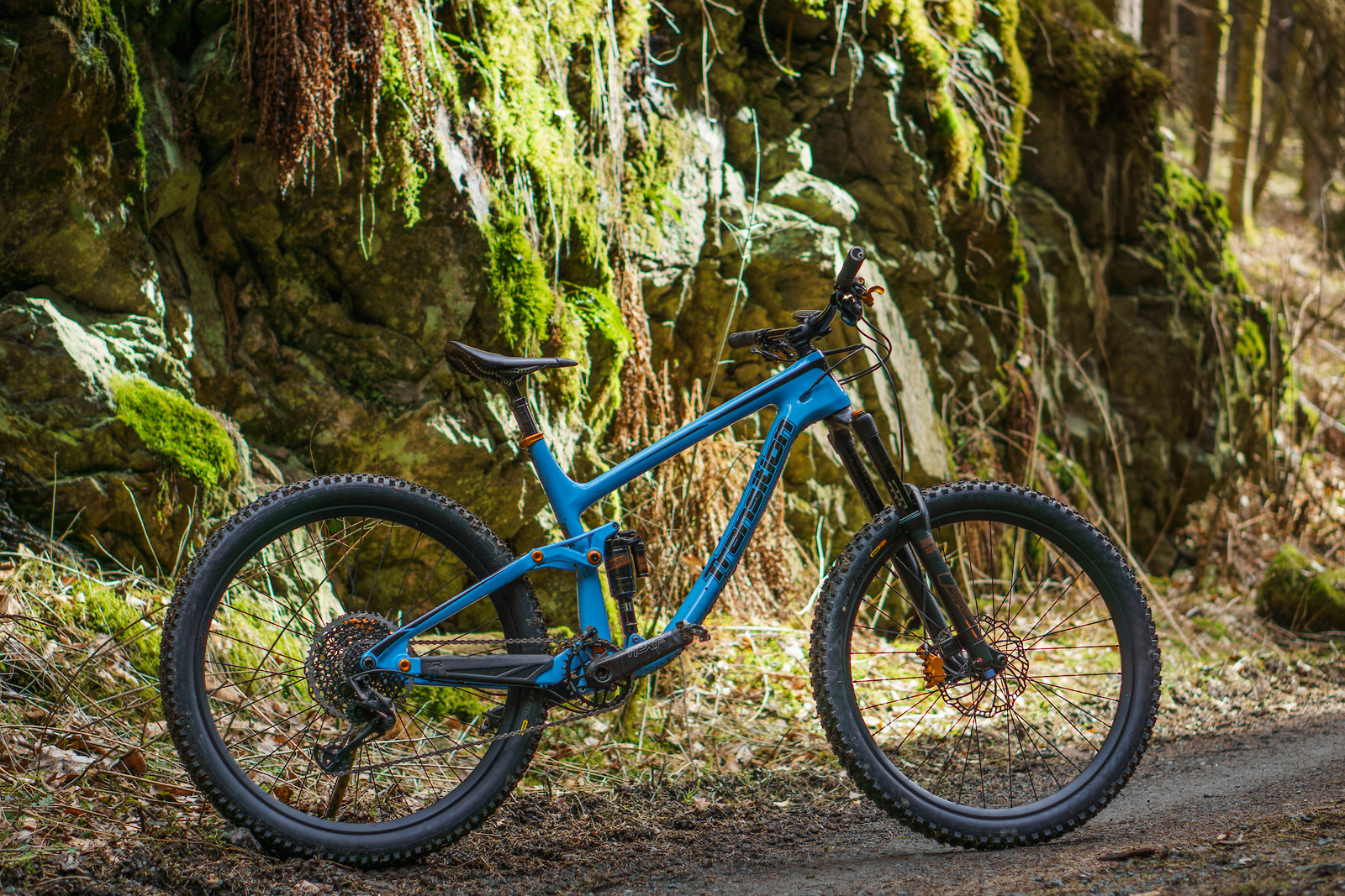 Transition Patrol Carbon Blue/Orange Edition - RadTotal's Bike Check ...