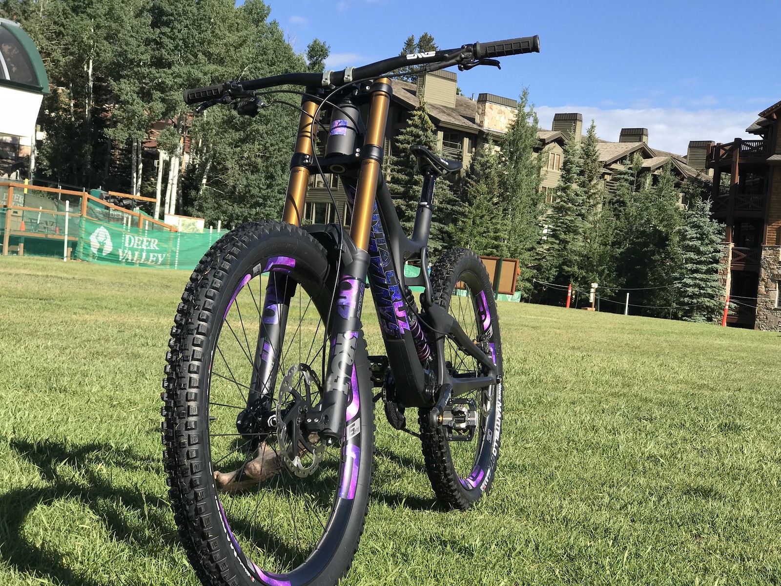 Santa Cruz v10 cc (Project Moonlight) - chase1283's Bike Check - Vital MTB