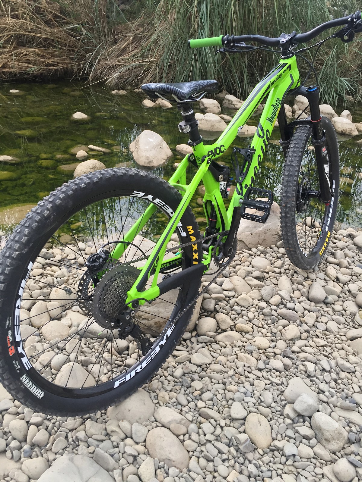 Fireeye burning am - Menard16's Bike Check - Vital MTB