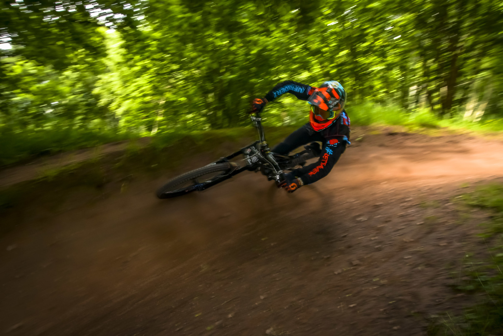 Burms are fun - martin dunn - Mountain Biking Pictures - Vital MTB